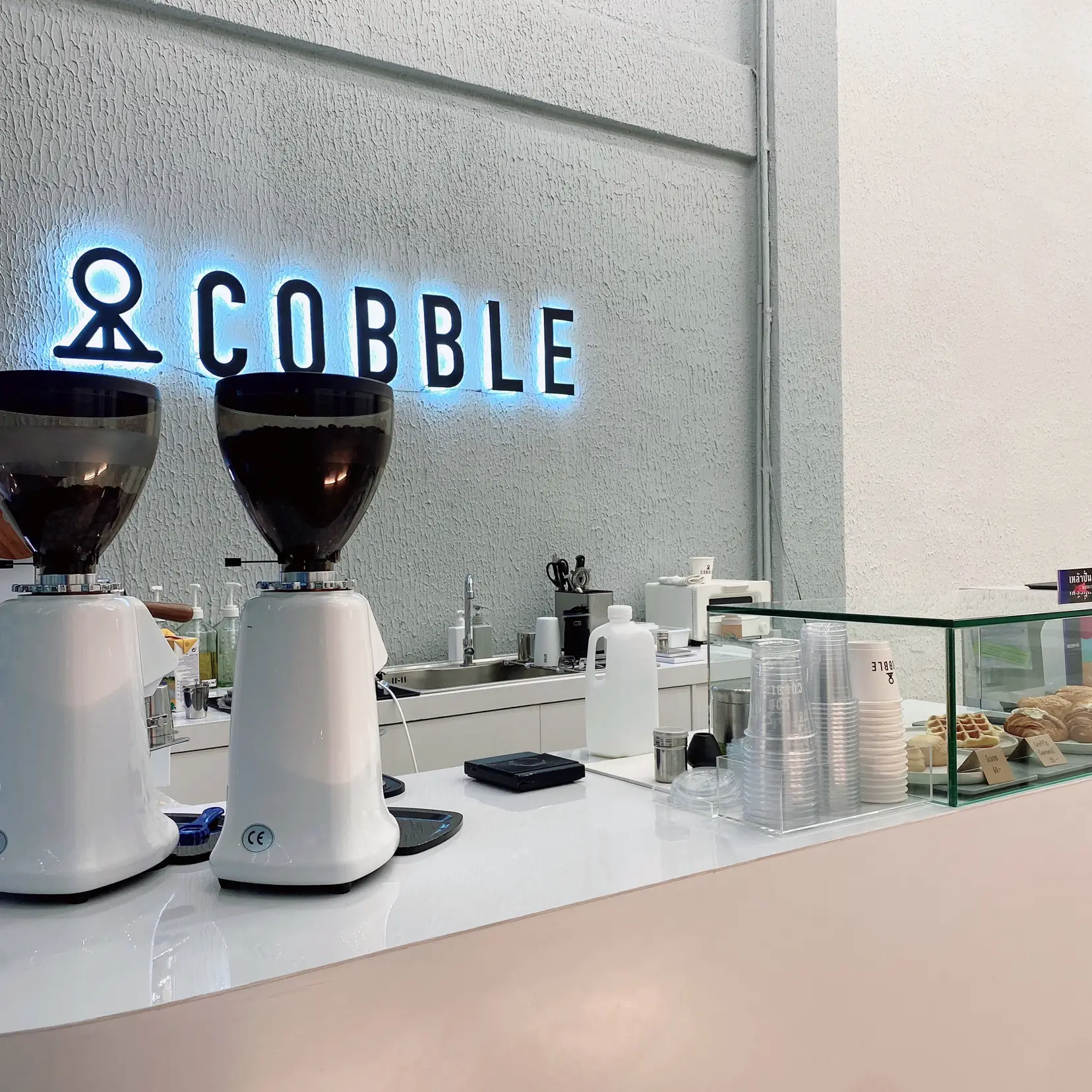 COBBLE Cafe X Bar เหมือนยกฮงแดมาไว้ที่นี้แล้ว 💓 | แกลเลอรีที่โพสต์โดย ...