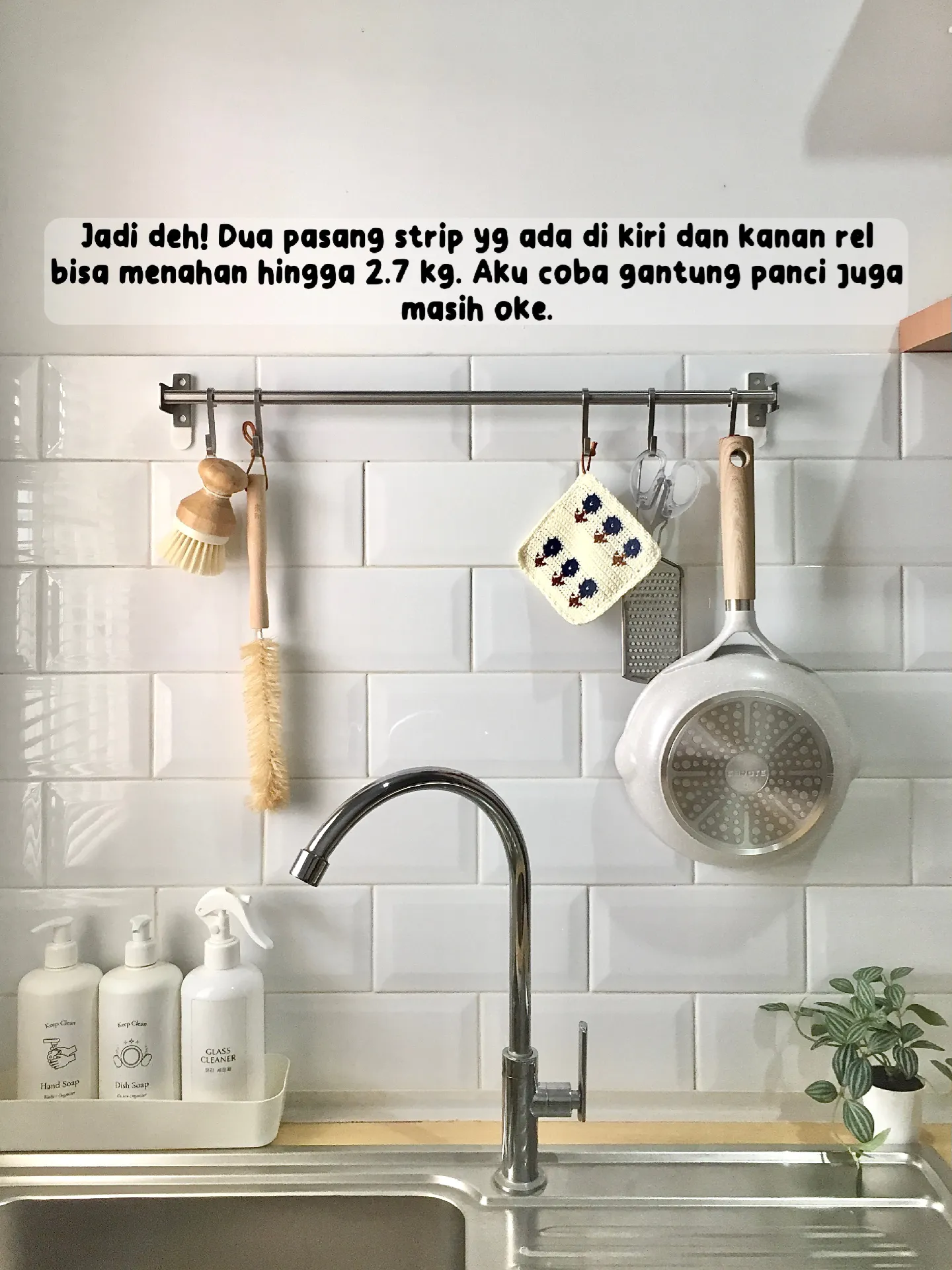 Pasang rel dapur tanpa ngerusak backsplash!😍 | Galeri diposting oleh ...