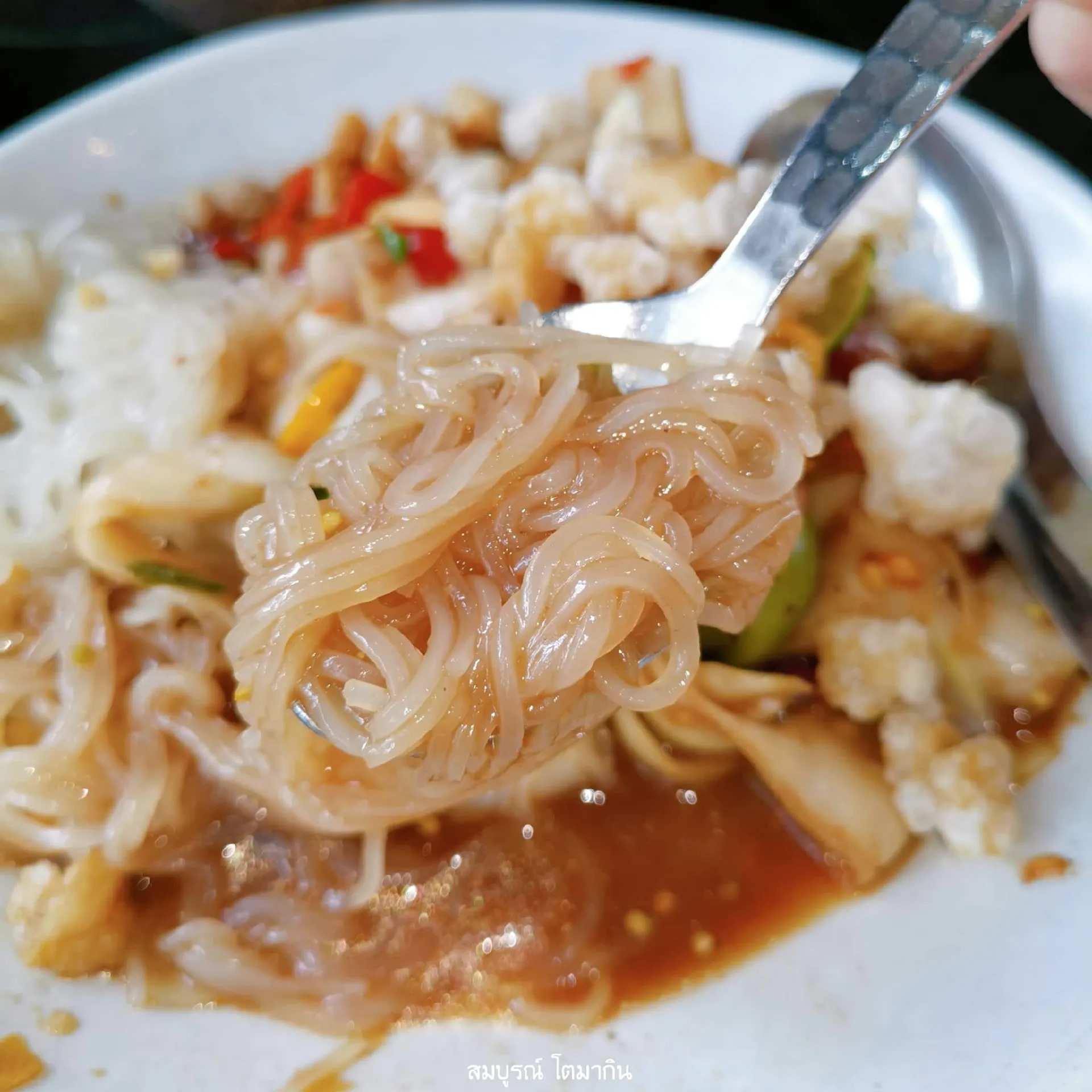 Phed Phed Bistro More Cool Premium Isan Restaurant周辺のレストラン ...