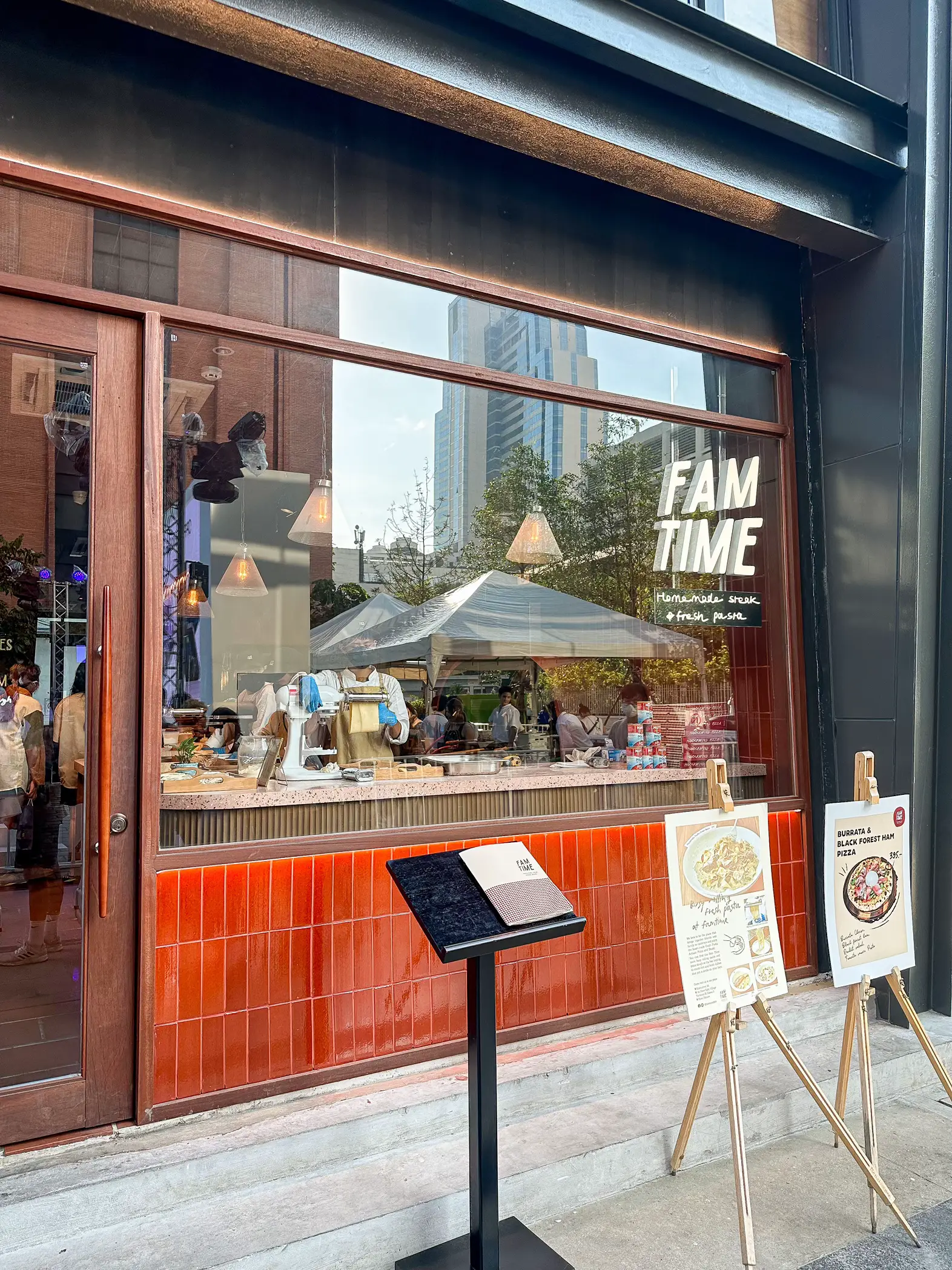 Fam Time ร้านพาสต้าเส้นสดสุดฮิตตต อร่อยจริงไหม?? 🤔 | แกลเลอรีที่โพสต์ ...