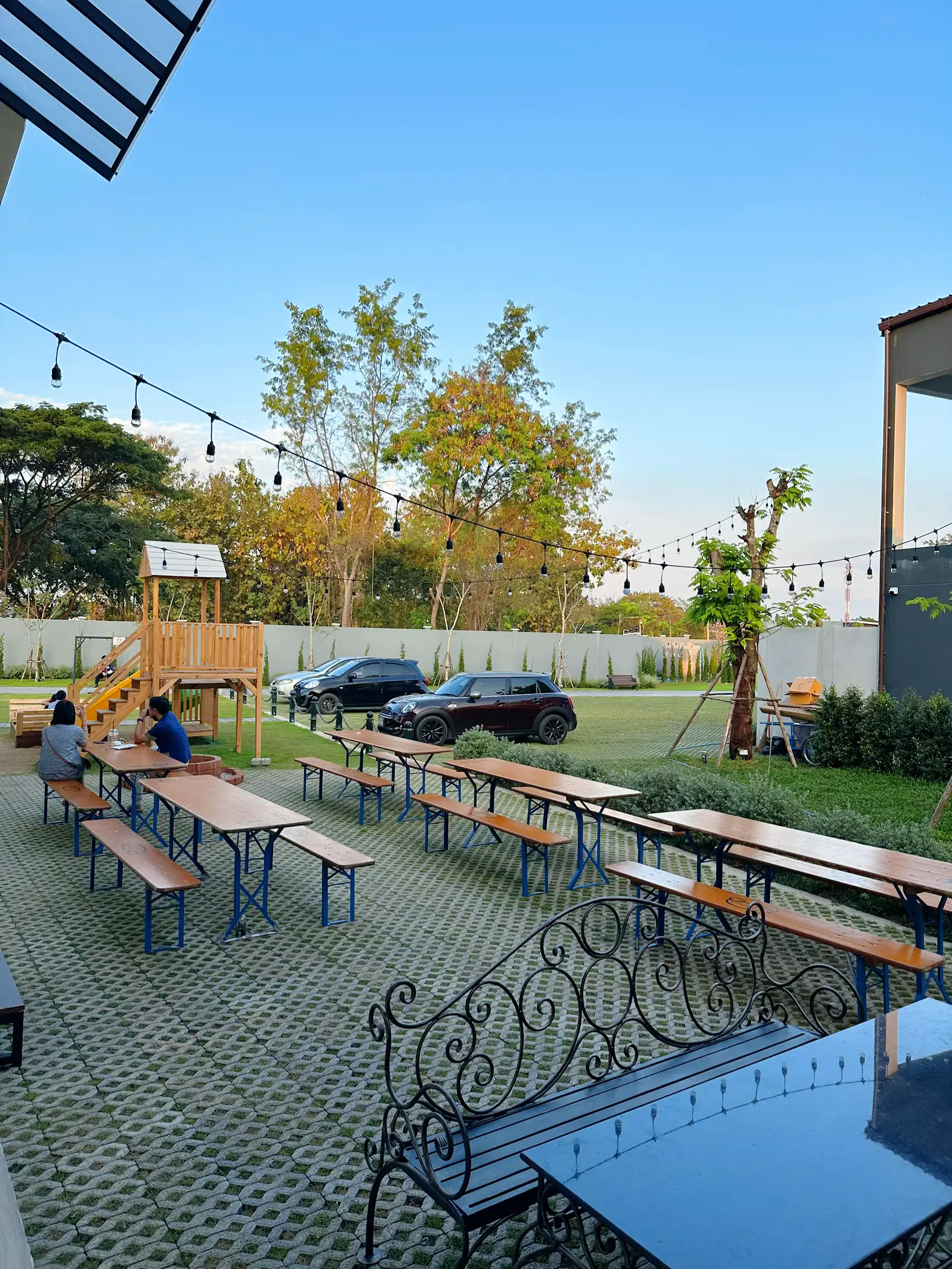 คาเฟ่เชียงใหม่แบบคลีนๆ | แกลเลอรีที่โพสต์โดย jingle | Lemon8