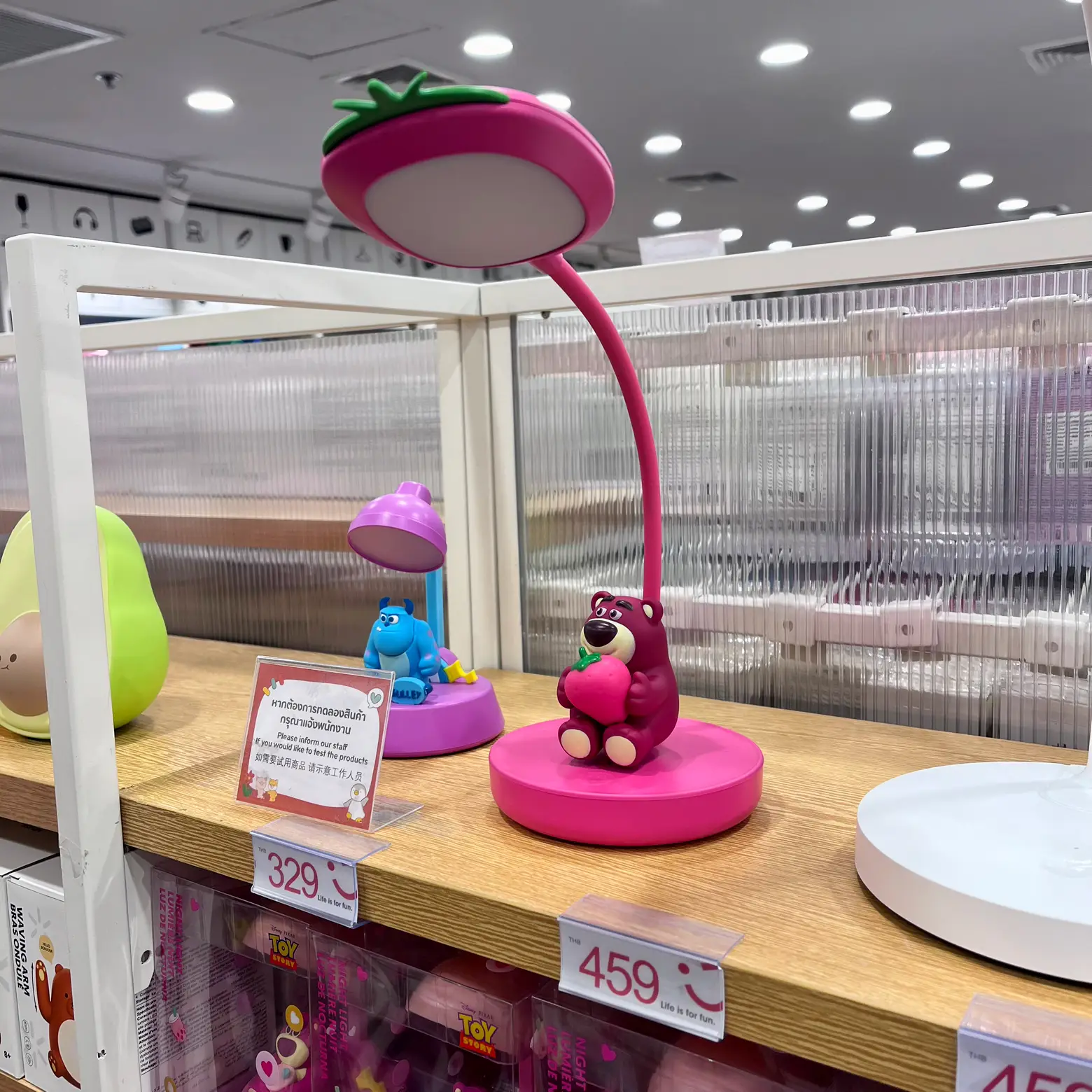Lotso Toys Story 🧸 🫶🏻 | แกลเลอรีที่โพสต์โดย Aali diary | Lemon8