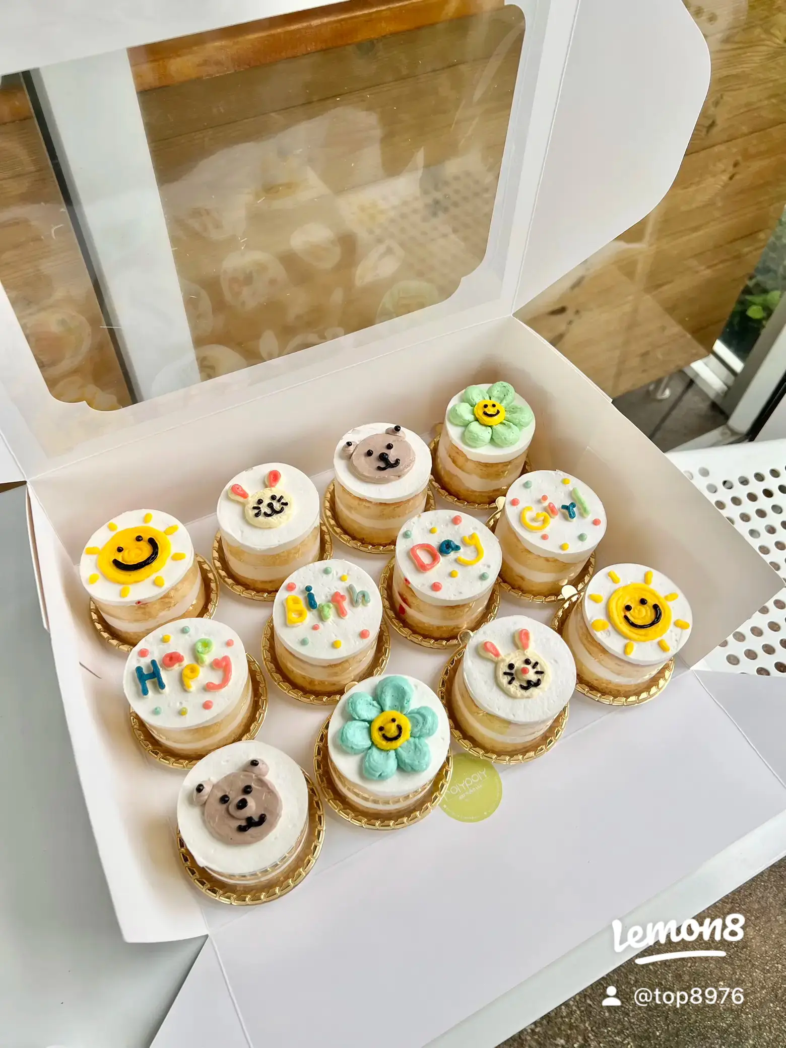 คัพเค้กวันเกิดดดดด น่ารักกกกไม่ไหวว 🫶🏻 | แกลเลอรีที่โพสต์โดย top | Lemon8