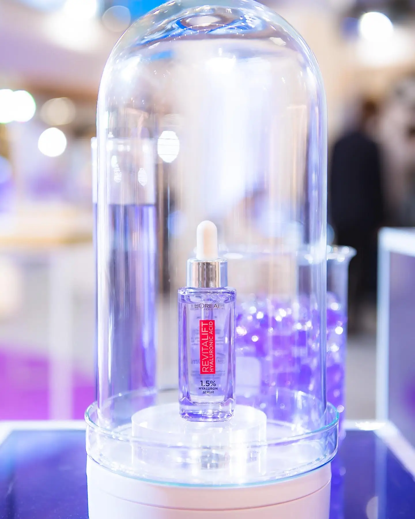 ชวนมาถ่ายรูปม่วงๆ💜ที่งาน ลอรีอัล กันเถอะ!! | แกลเลอรีที่โพสต์โดย cinearism💀 | Lemon8