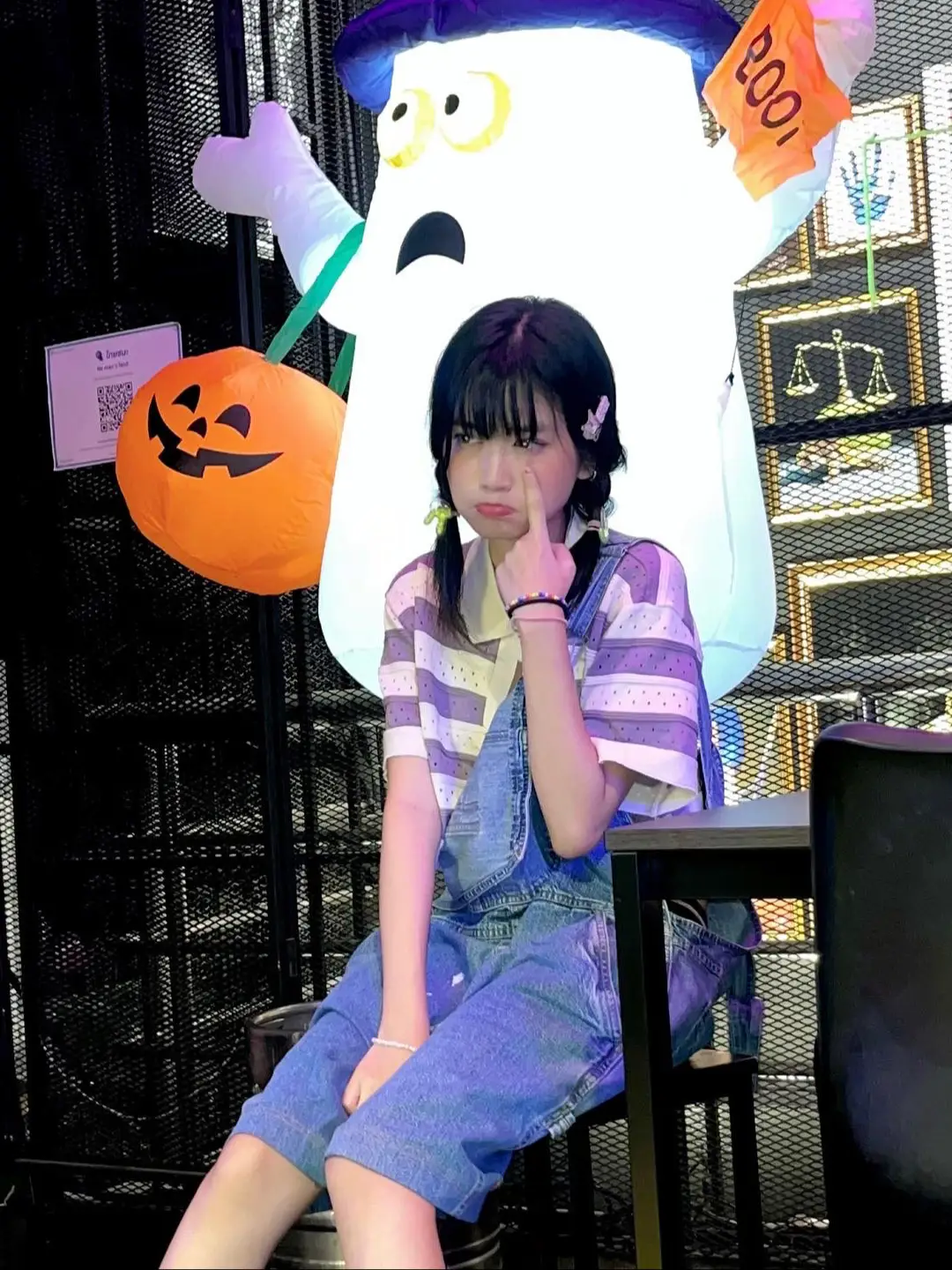 🥣ヾใส่เอี๊ยมยังไงให้ไม่ซ้ำ?!👖🌐ゞ | แกลเลอรีที่โพสต์โดย IIVY B | Lemon8