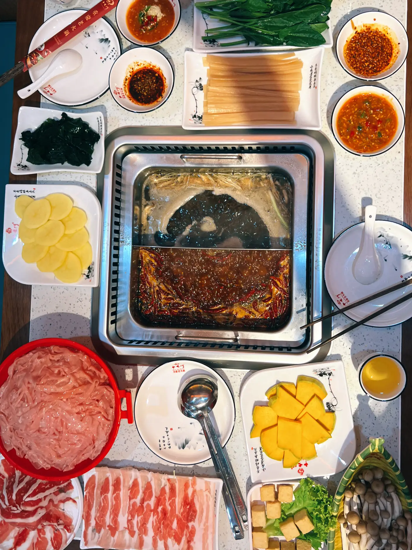 Shi Qi Men Hotpot 🥘 ร้านหมาล่าหม้อไฟจีนร้านแรกของระยอง🔥 | แกลเลอรีที่ ...