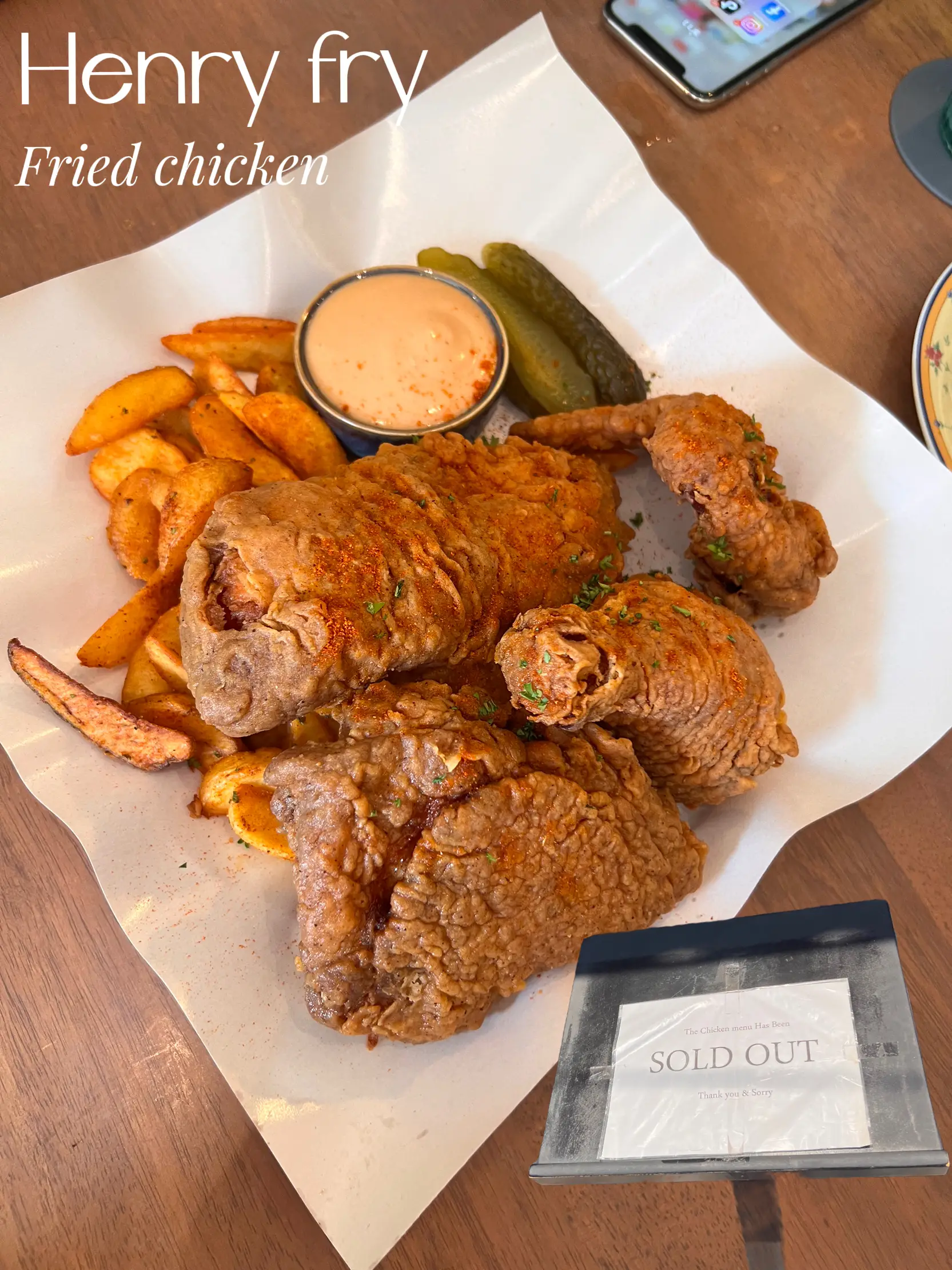 Henry fry fried chicken ไก่ทอดที่sold out เร็วมากก 🍗🧇🍳 | วิดีโอที่ ...