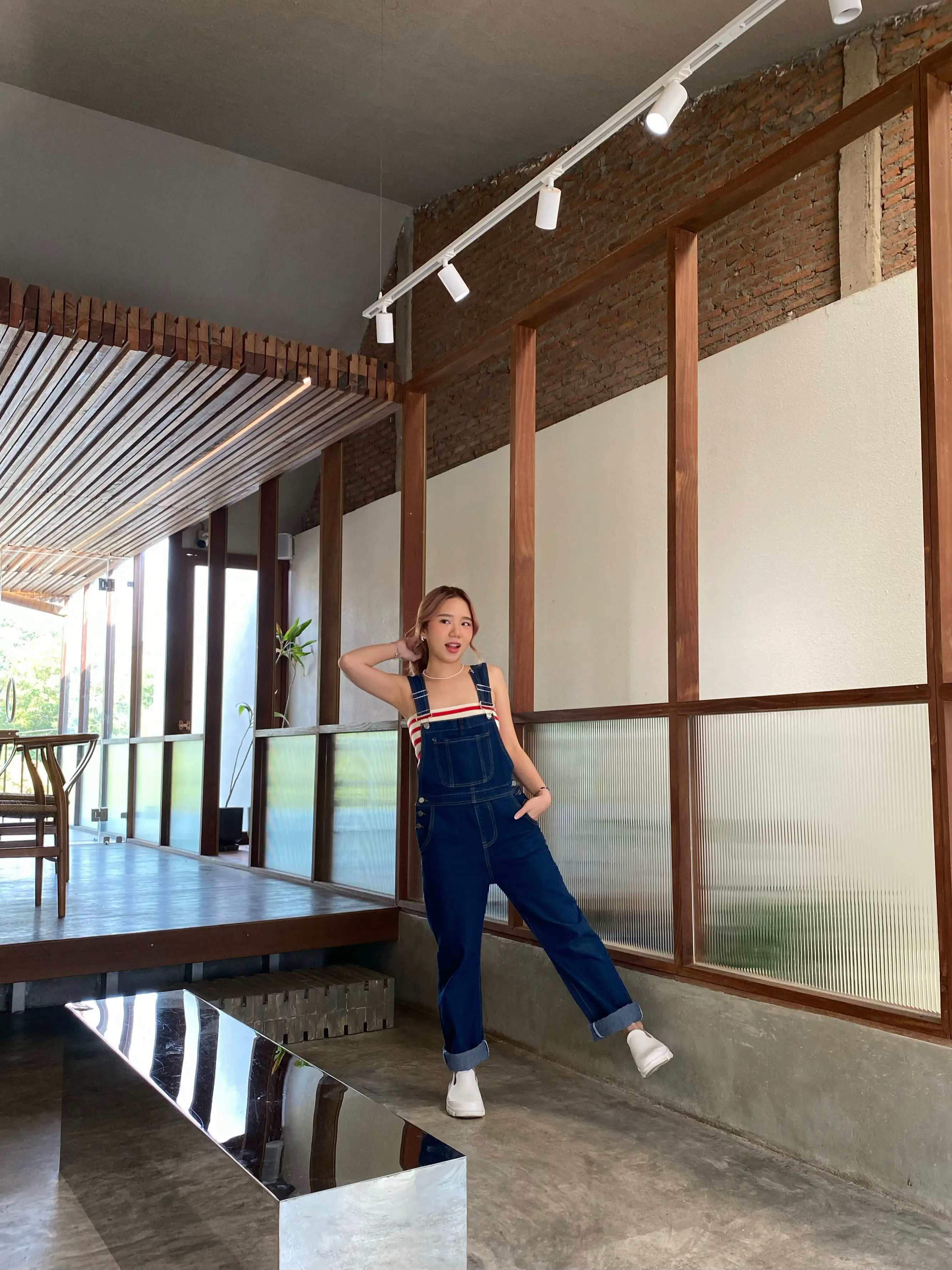 เอี๊ยมยีนส์ในตำนาน👖🛝 | แกลเลอรีที่โพสต์โดย ployphanr | Lemon8