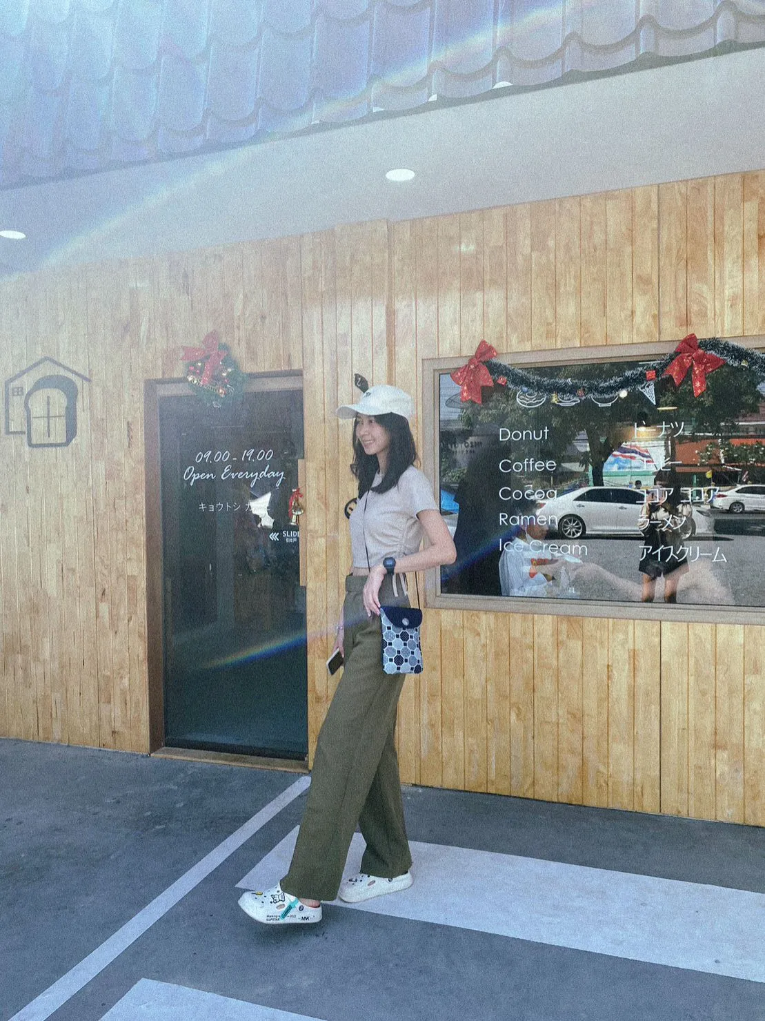 คาเฟ่ใหม่ในอยุธยา 🍩🎏 | แกลเลอรีที่โพสต์โดย NOOKKY | Lemon8