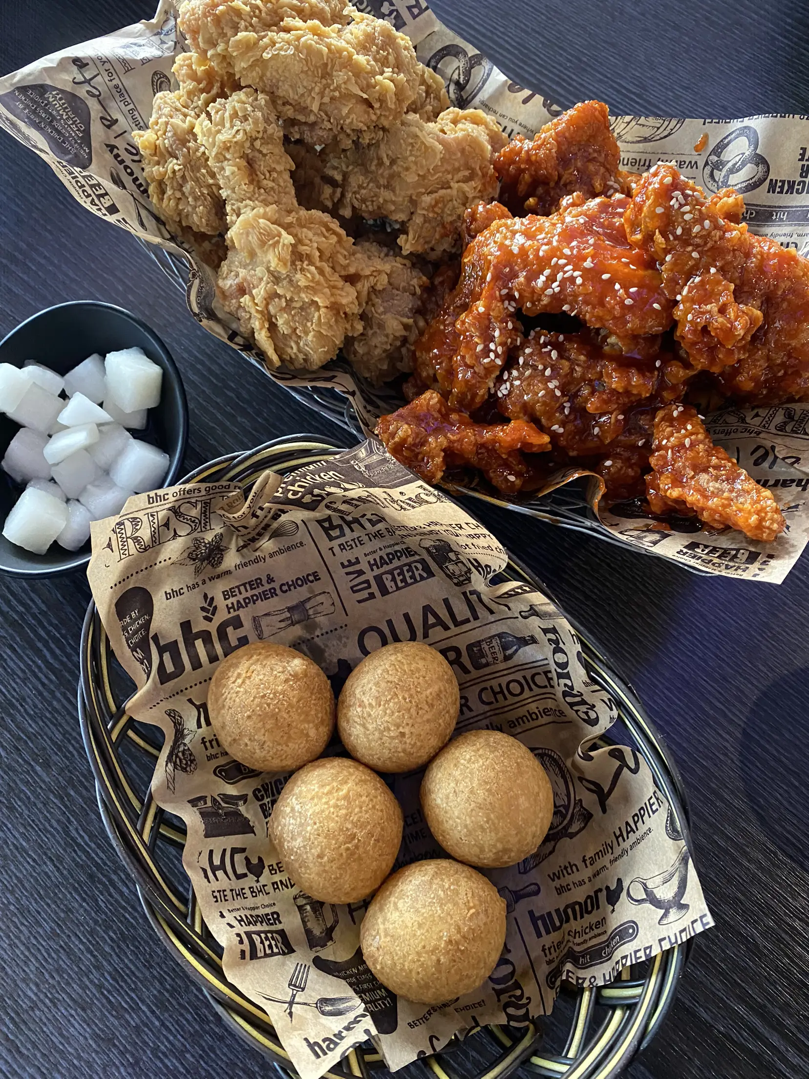 🇰🇷 ไก่ทอดเกาหลี BHC CHICKEN 🍗 | แกลเลอรีที่โพสต์โดย Junrapee | Lemon8