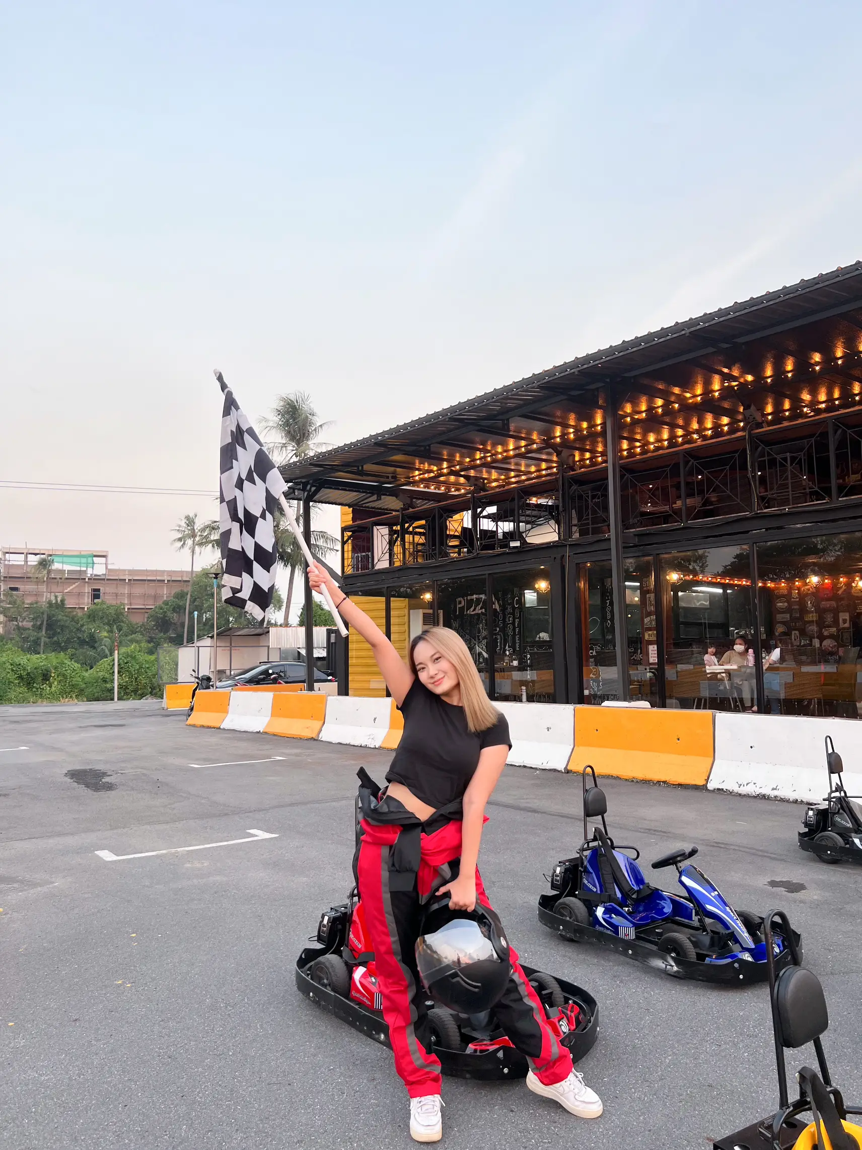 ขับโกคาร์ท เล่นบีบีกันสุดมันส์🏎️ ที่ Pantheon by AVCON !! | แกลเลอรีที่ ...