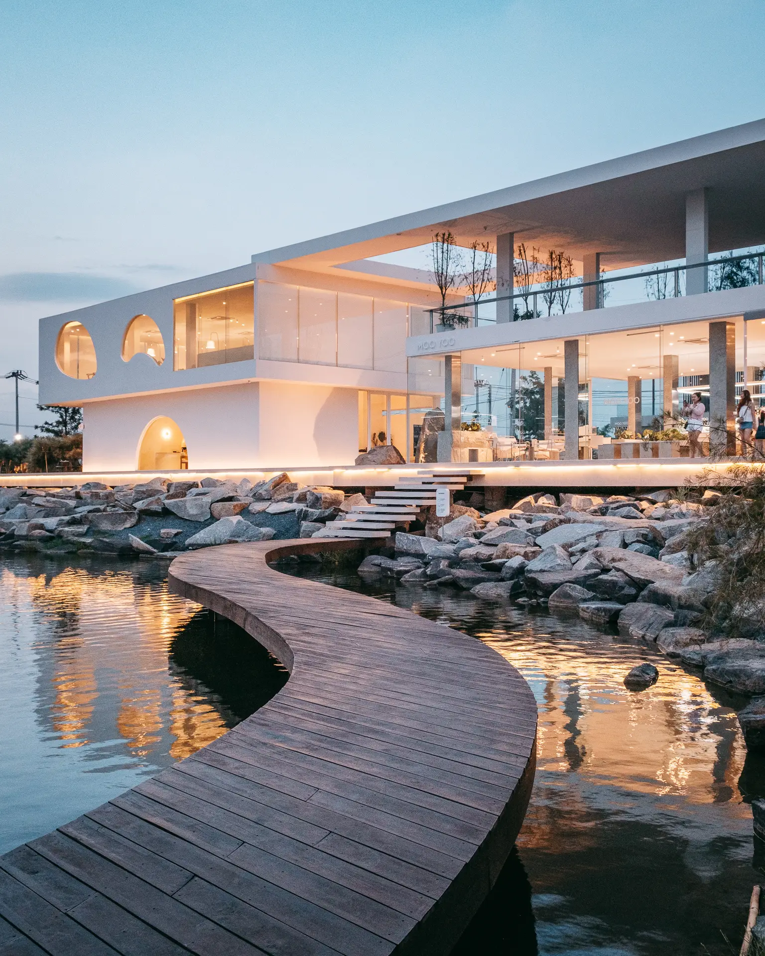 Moo Yoo Rose House แลนด์มาร์คใหม่ในย่านบางเลน นครปฐม | แกลเลอรีที่โพสต์ ...