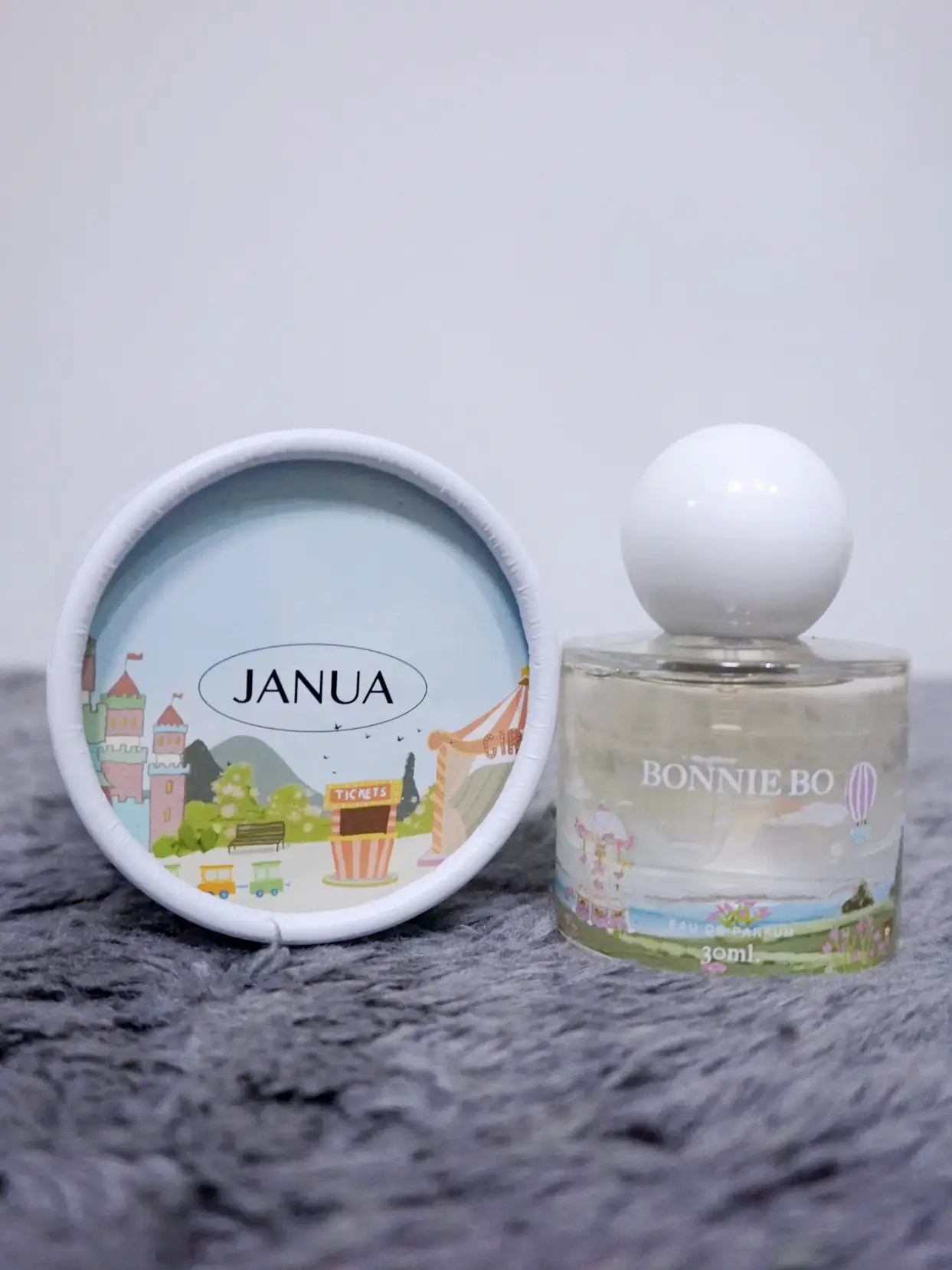 น้ำหอม JANUA กลิ่น BONNIE BO | แกลเลอรีที่โพสต์โดย __mo.__.na | Lemon8