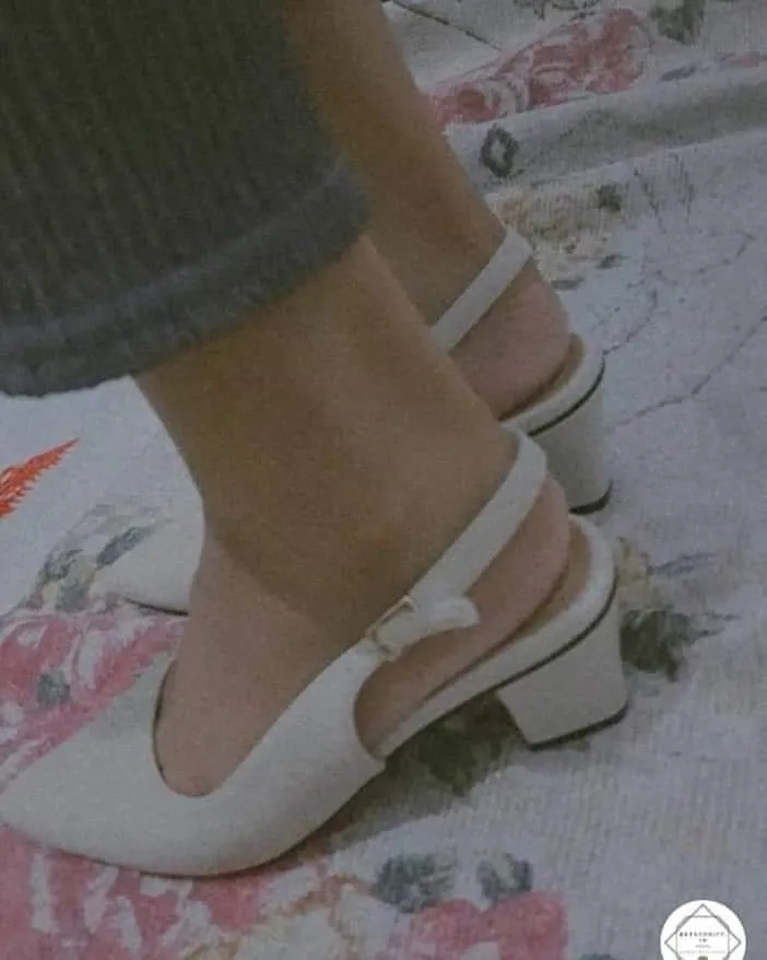 Rekomendasi Heels Putih Simple nan Cantik | Galeri diposting oleh racun ...
