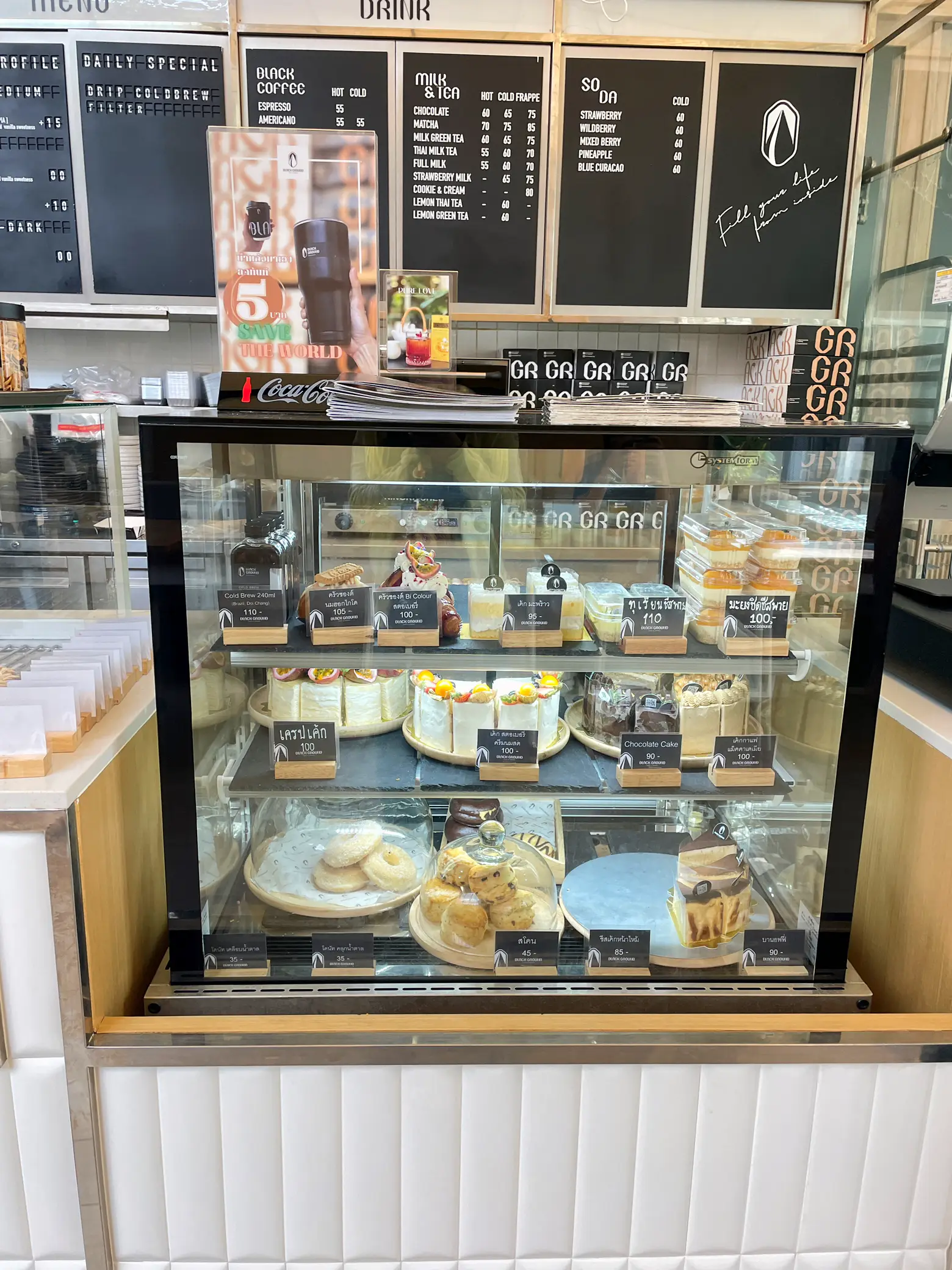 Black Ground Cafe&Dining ☕️ | แกลเลอรีที่โพสต์โดย Jee natsupa 🎨 | Lemon8