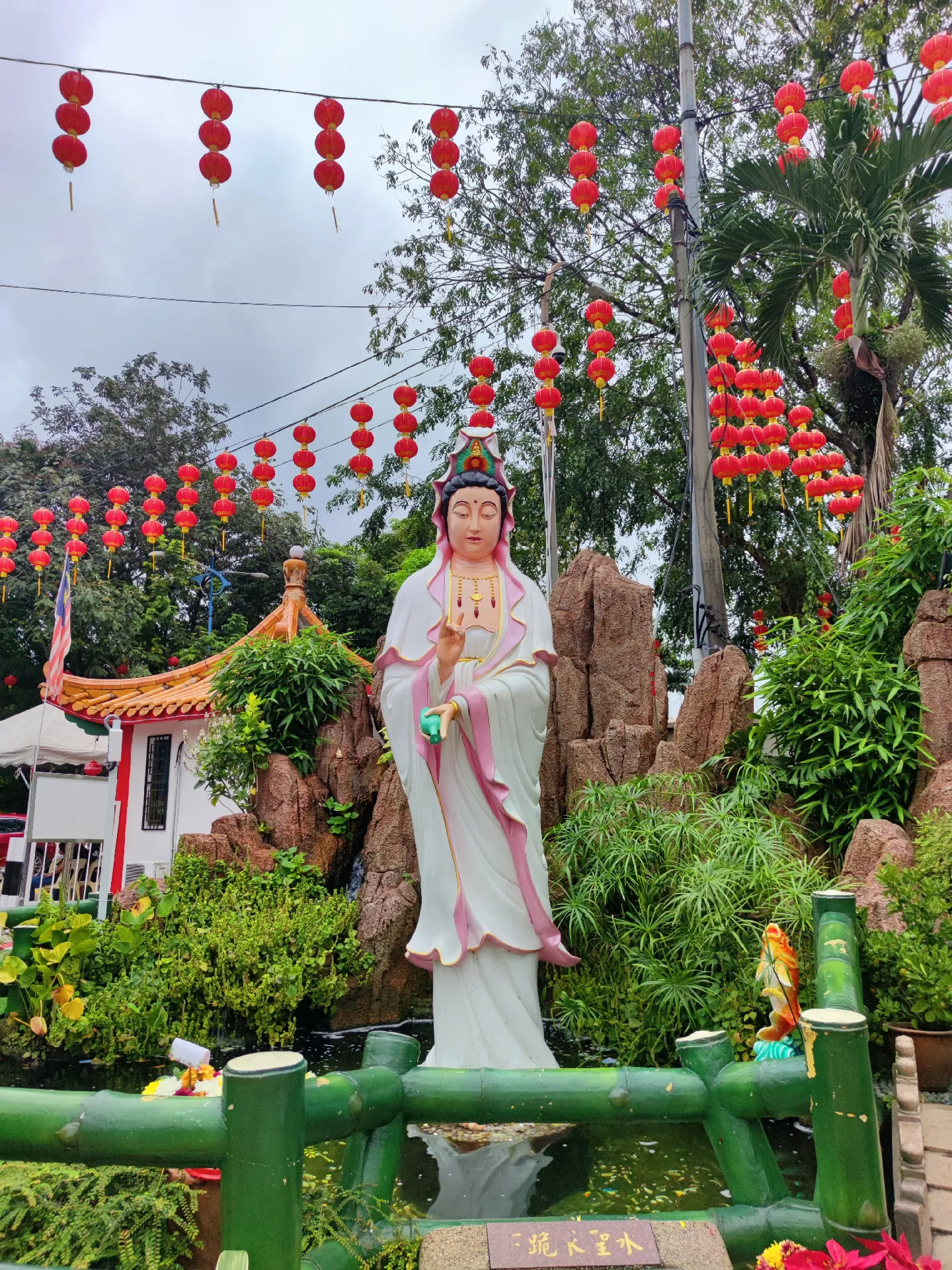 Thean Hou Temple, Kuala Lumpur🇲🇾 #Travel #Malaysia | Galeri disiarkan oleh Tan Jie Yee | Lemon8