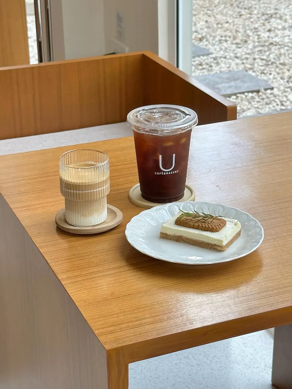 U cafe & bakery 🥯☁️ คาเฟ่มินิมอลที่บางแสน เกาหลีมาก | แกลเลอรีที่โพสต์ ...