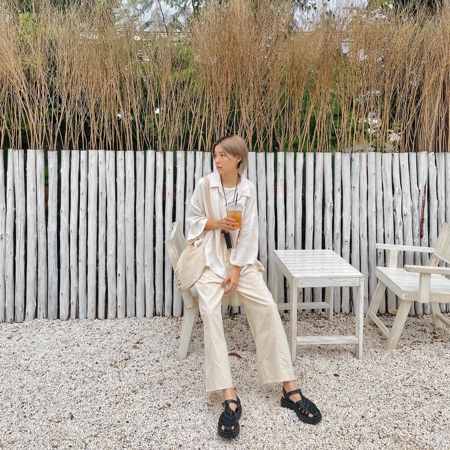 20 ไอเดียยอดนิยมเกี่ยวกับ แต่งตัวสไตล์muji ในปี 2024