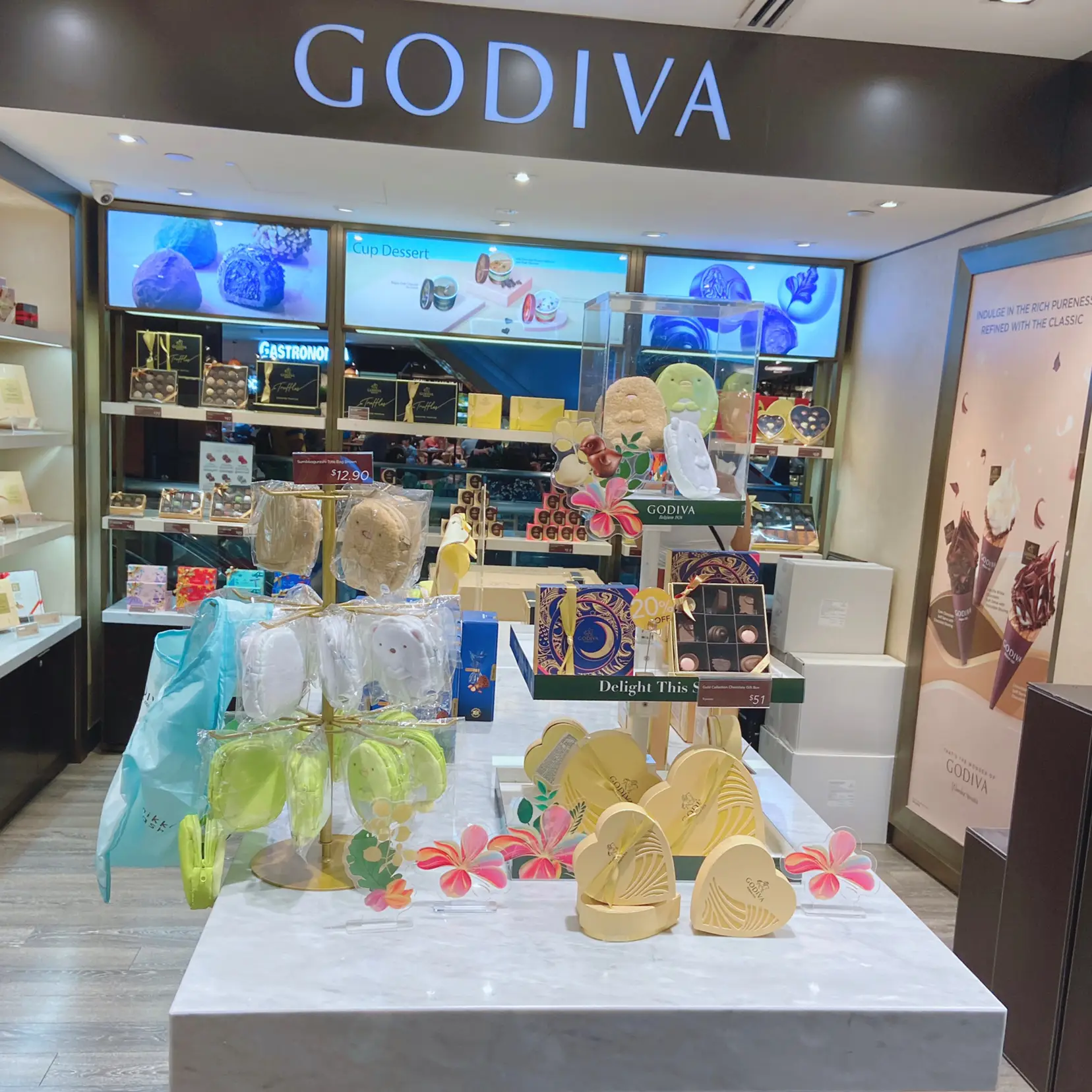 Godiva x Sumikko gurashi ต้องกินแล้วววว น้อนน่ารักมาก | แกลเลอรีที่โพสต์โดย praewsresh | Lemon8