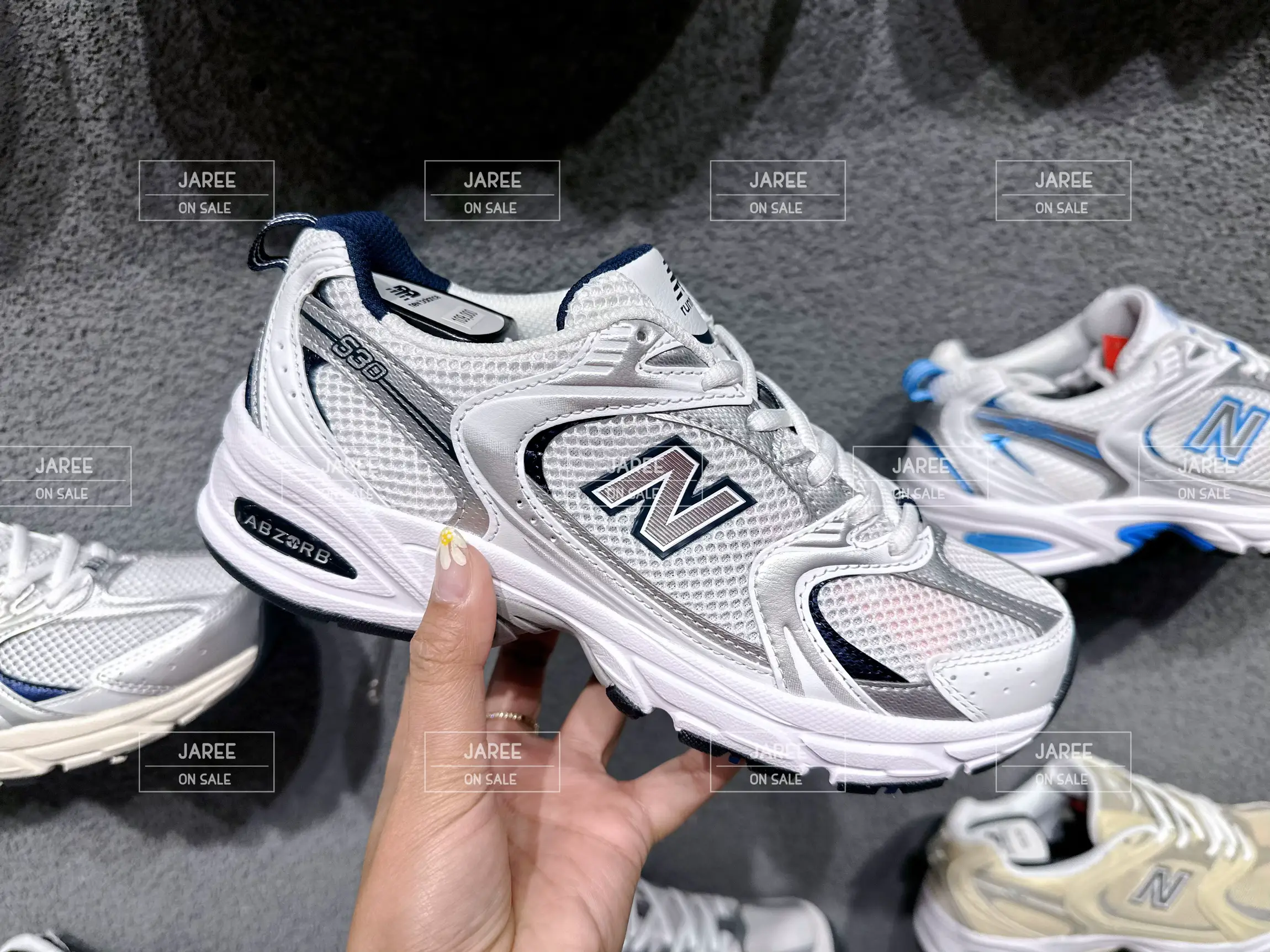 📍UPDATE NB 530 สีใหม่ 🌈 | แกลเลอรีที่โพสต์โดย ʝαɾҽҽ ɯσɾʅԃ ᵕ̈ | Lemon8