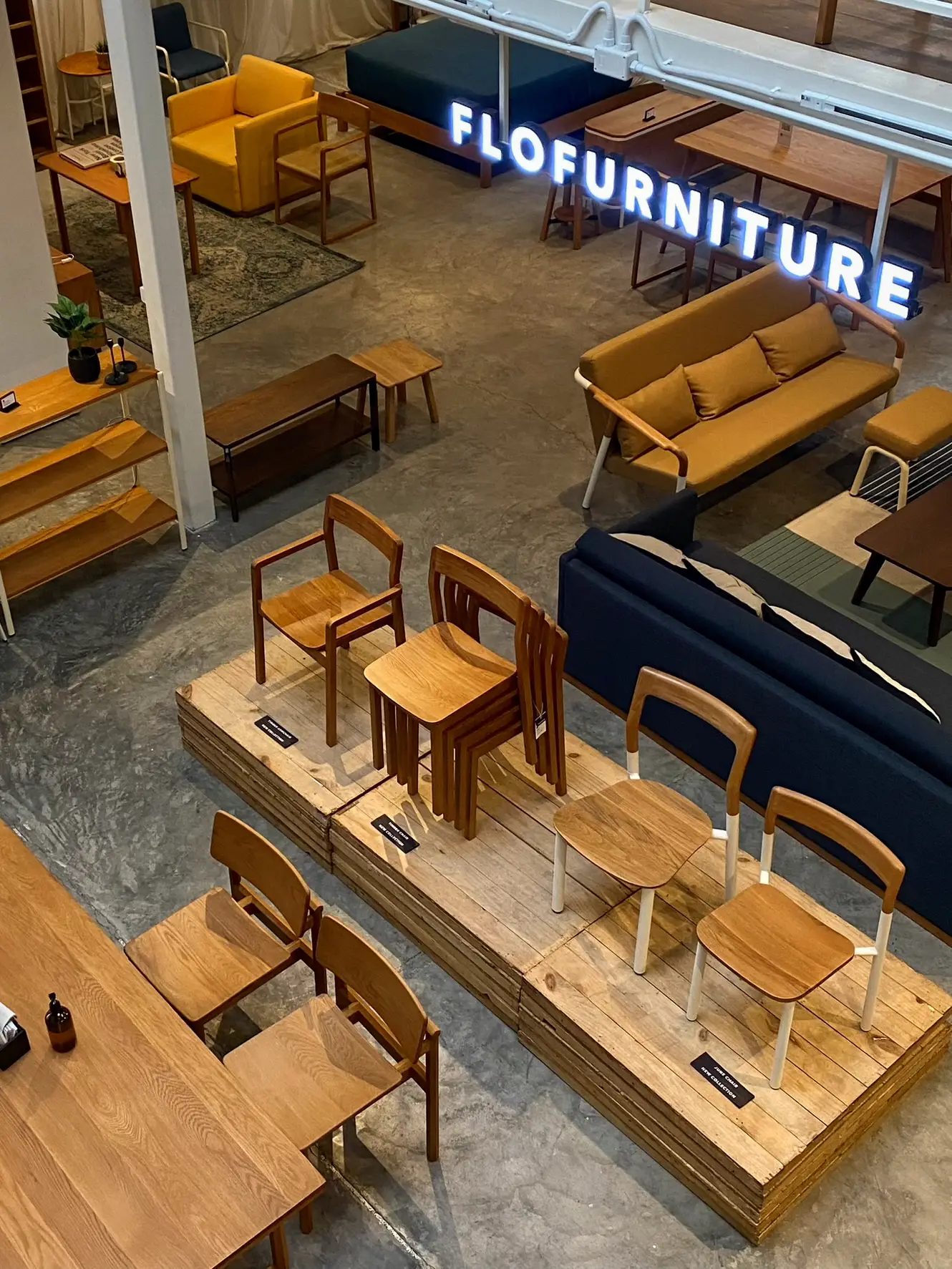 ชวนมาดูเฟอร์นิเจอร์แต่งบ้านที่ Flo furniture | แกลเลอรีที่โพสต์โดย june ...