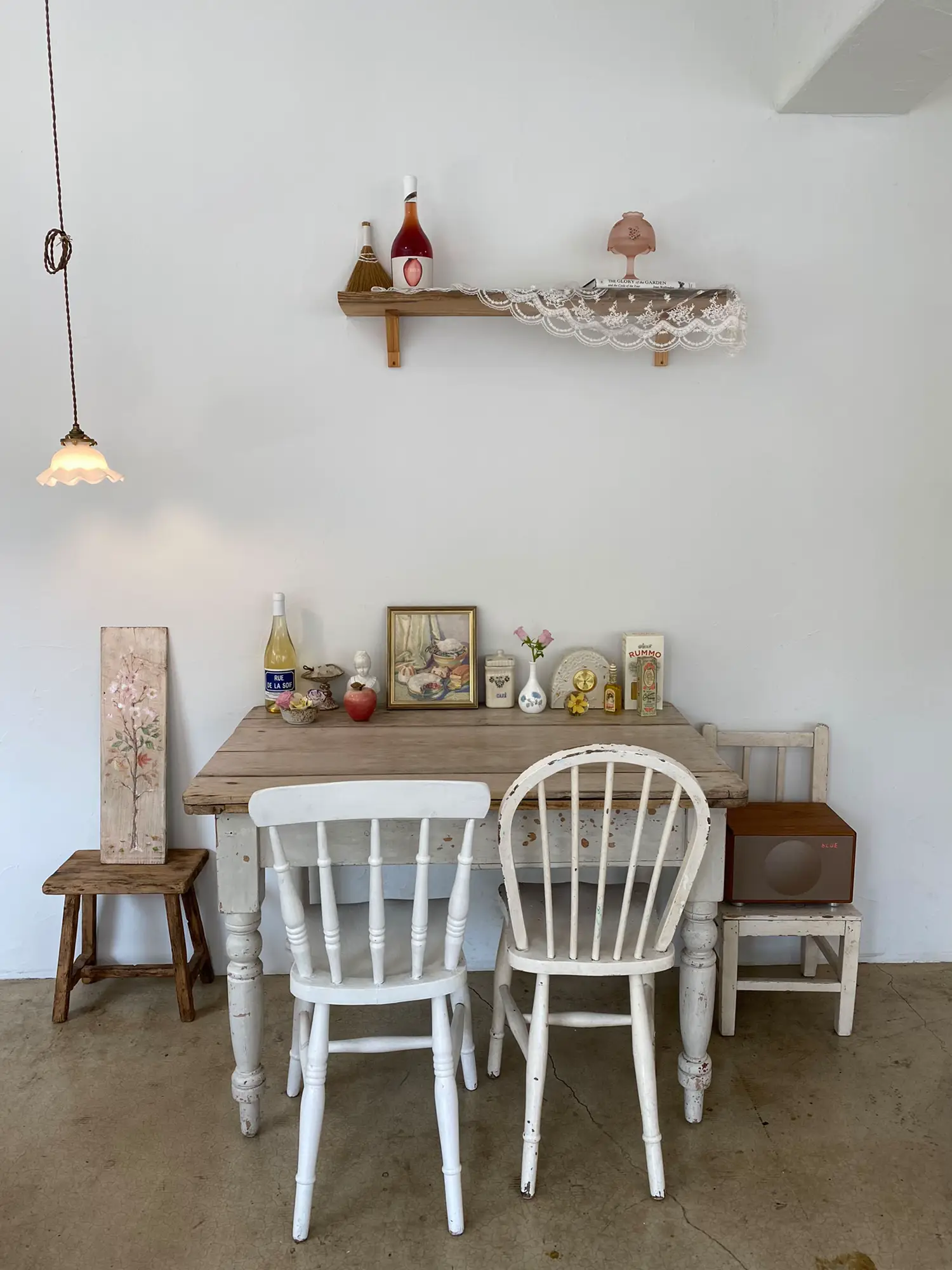 Cafe in Seoul with cottagecore aesthetics 💐 | Gallery posted by ...