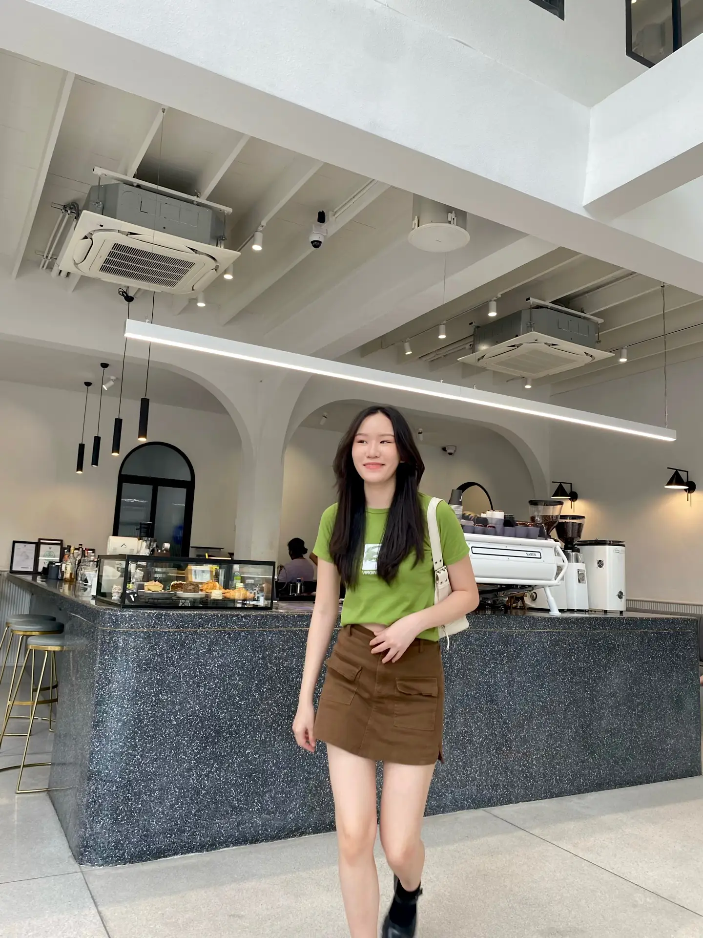 สีเขียวจับคู่กับสีอะไร ใส่แล้วรอด!💚 | แกลเลอรีที่โพสต์โดย ffamecm | Lemon8