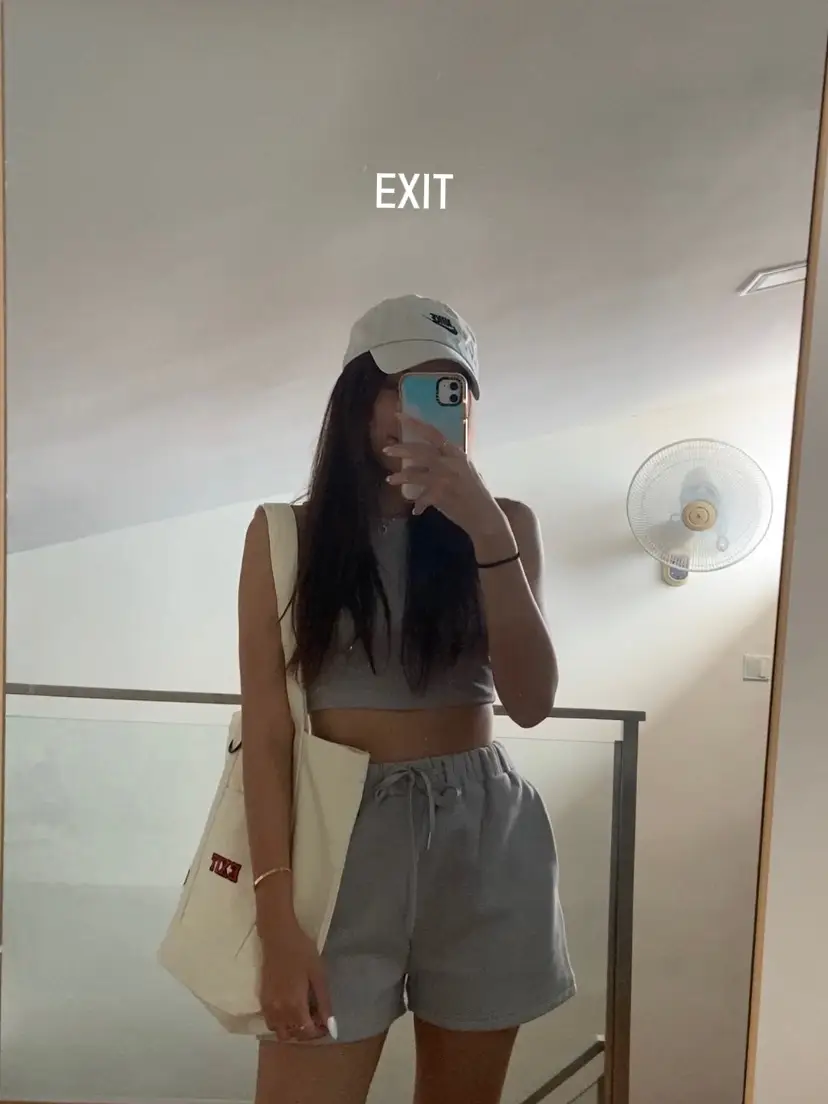 Basic Outfits and where I got them? | แกลเลอรีที่โพสต์โดย Amelia L | Lemon8