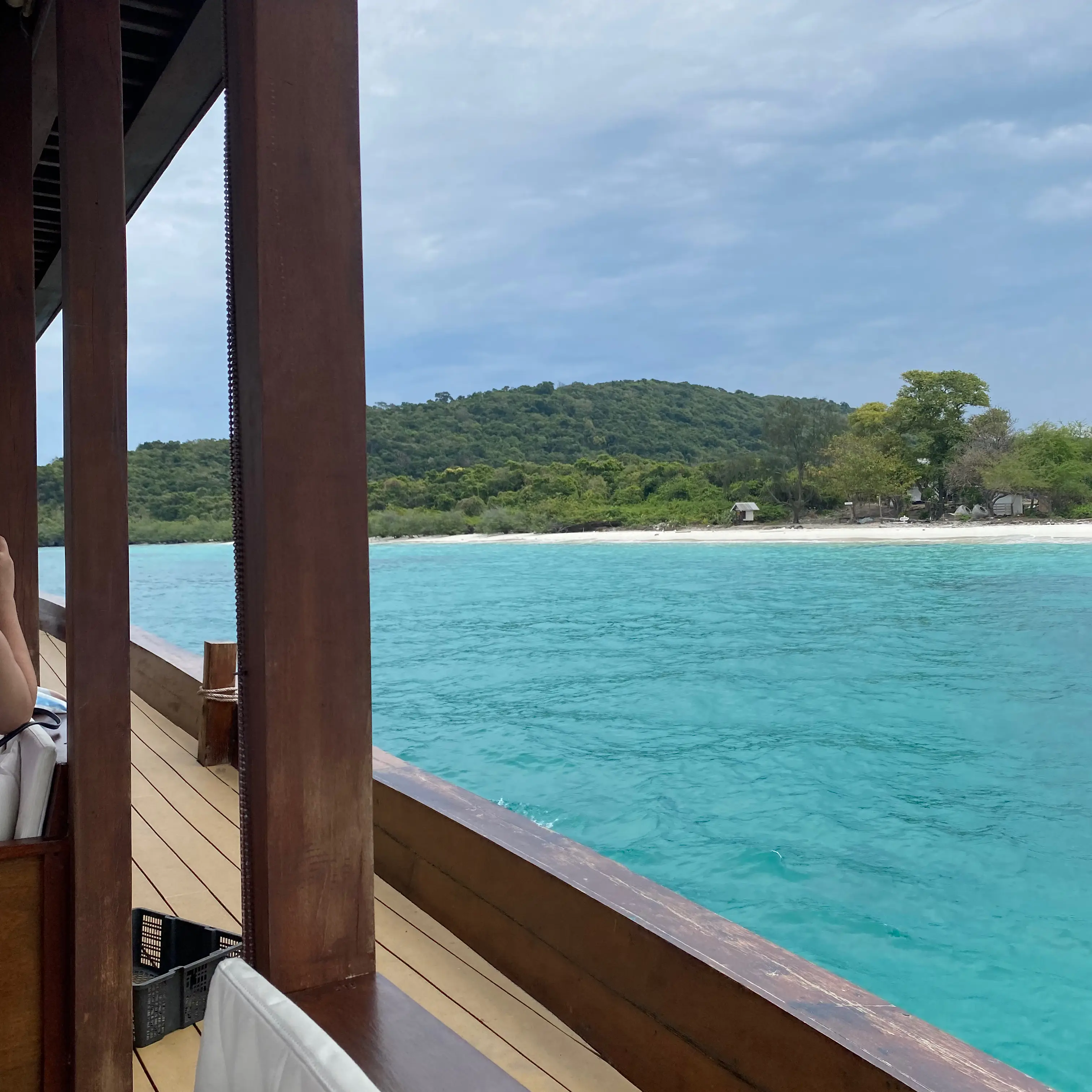 ล่องเรือไม้สุดชิค ที่ sealyn เกาะแสมสาร ชลบุรี 🚢 | แกลเลอรีที่โพสต์โดย ...