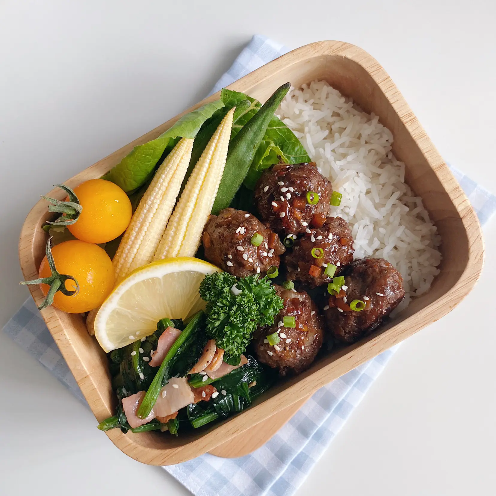 🌈ไอเดียข้าวกล่องญี่ปุ่น #OBENTO ธีมแม่บ้านญี่ปุ่น | แกลเลอรีที่โพสต์โดย jjkatherine | Lemon8