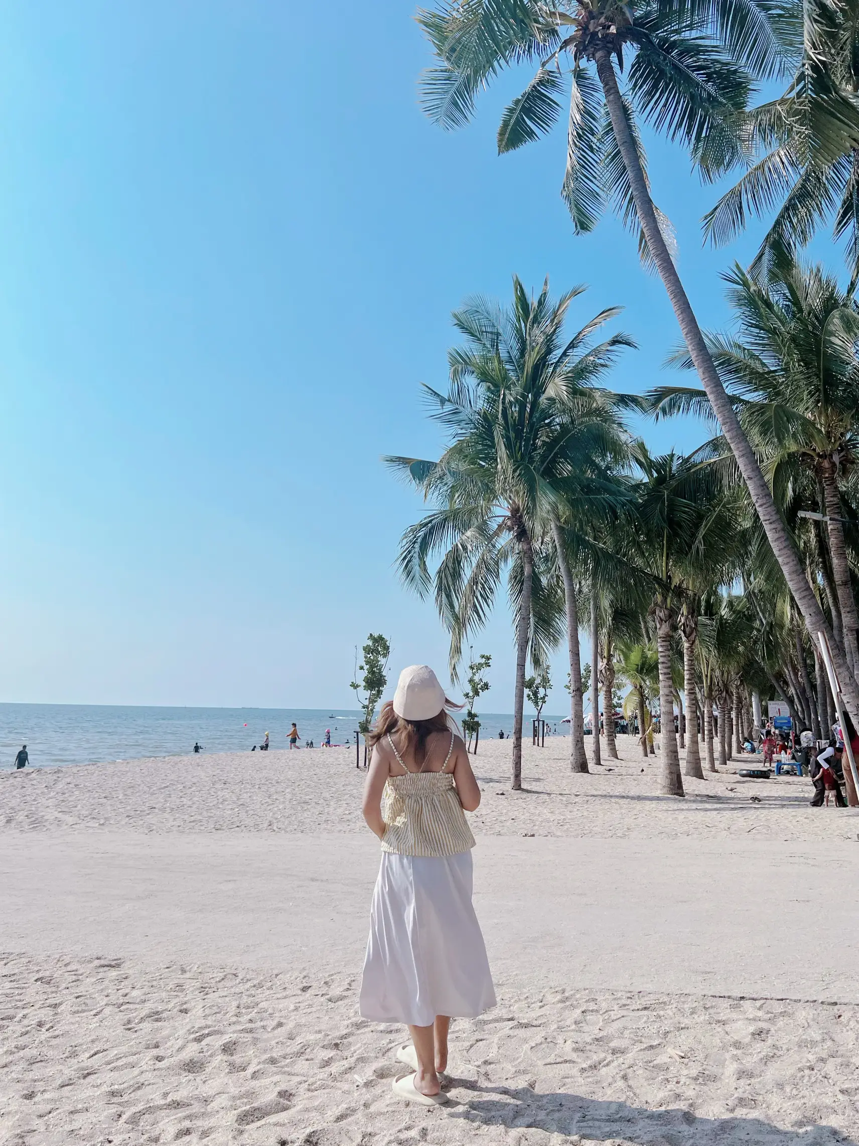 Bangsaen Beach, what did Bang Hundred Thousand Beach do?🏝️🛟⛵️ | Gallery ...