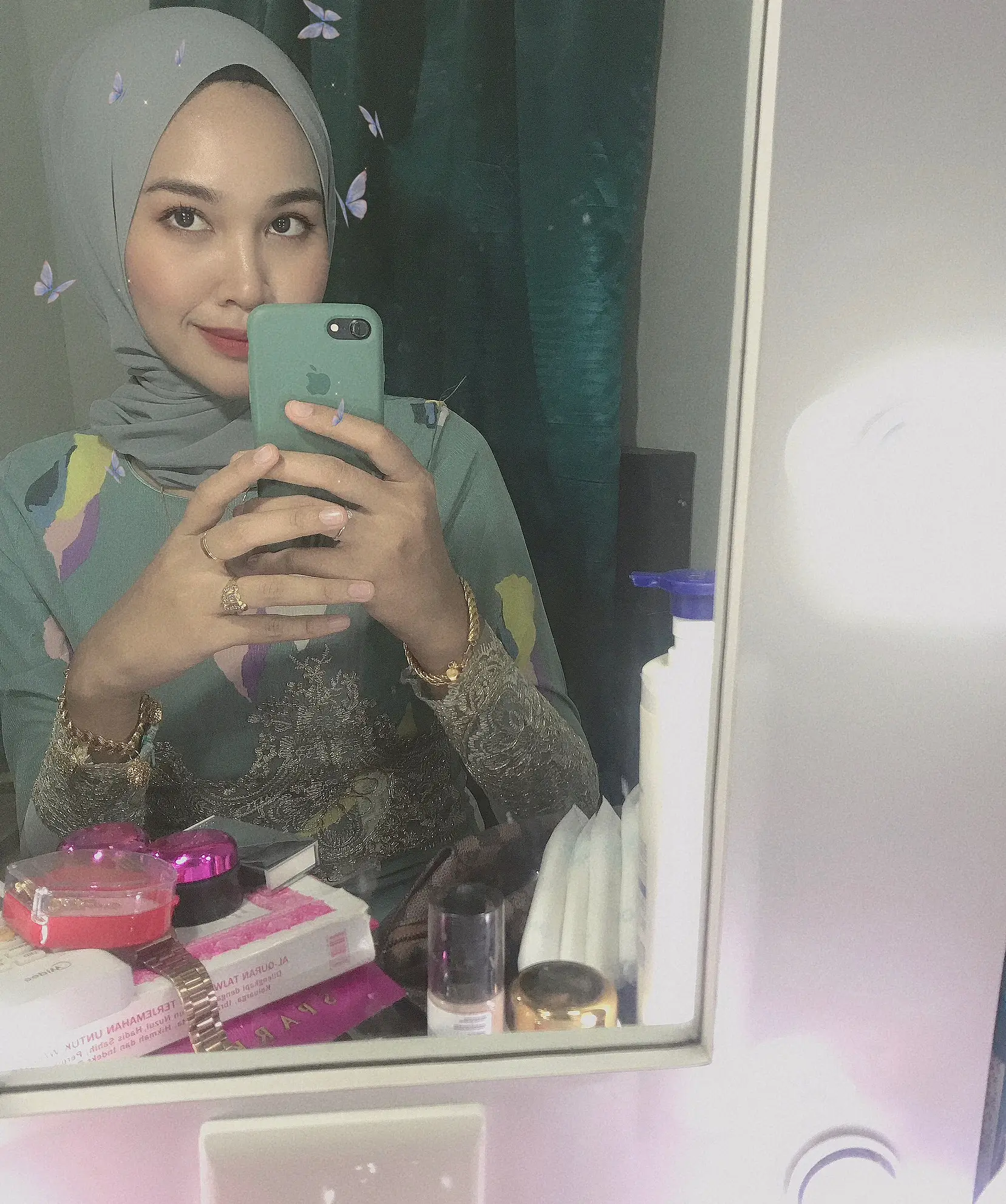 Mirror Selfie 🪞 | แกลเลอรีที่โพสต์โดย Fara Amiruddin | Lemon8