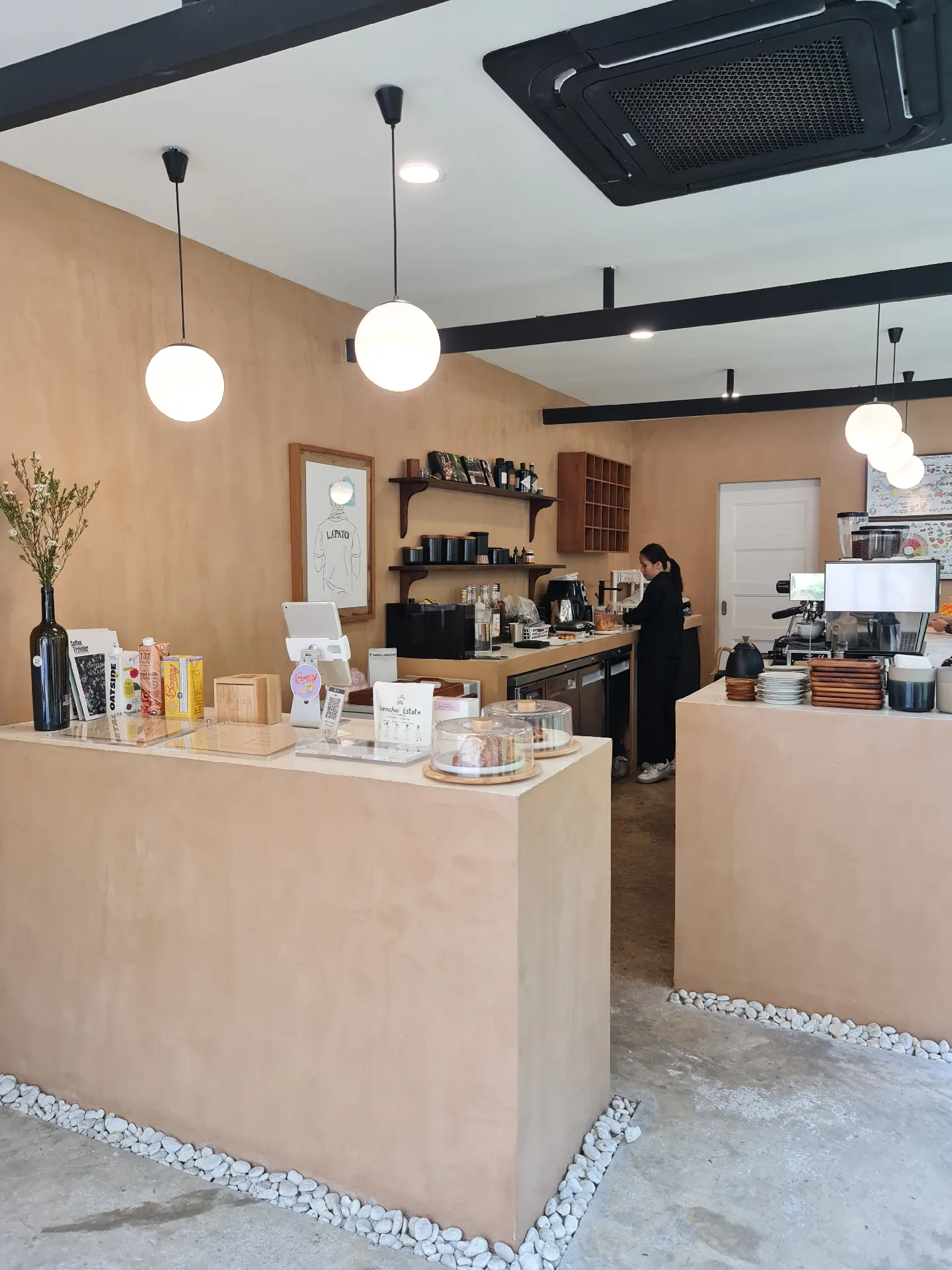 IS.SA.RA COFFEE SPACE | แกลเลอรีที่โพสต์โดย OHMMY | Lemon8