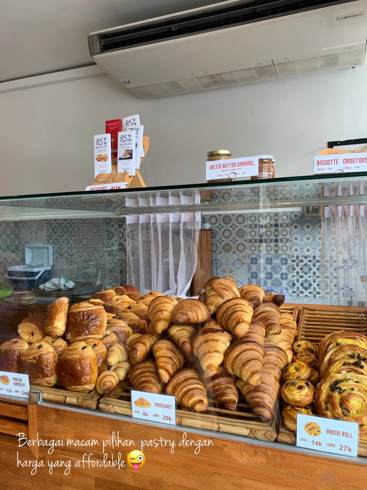 Pecinta pastry yuk merapat! Breakfast ala Paris🇫🇷 | Galeri diposting oleh rhaapinka | Lemon8