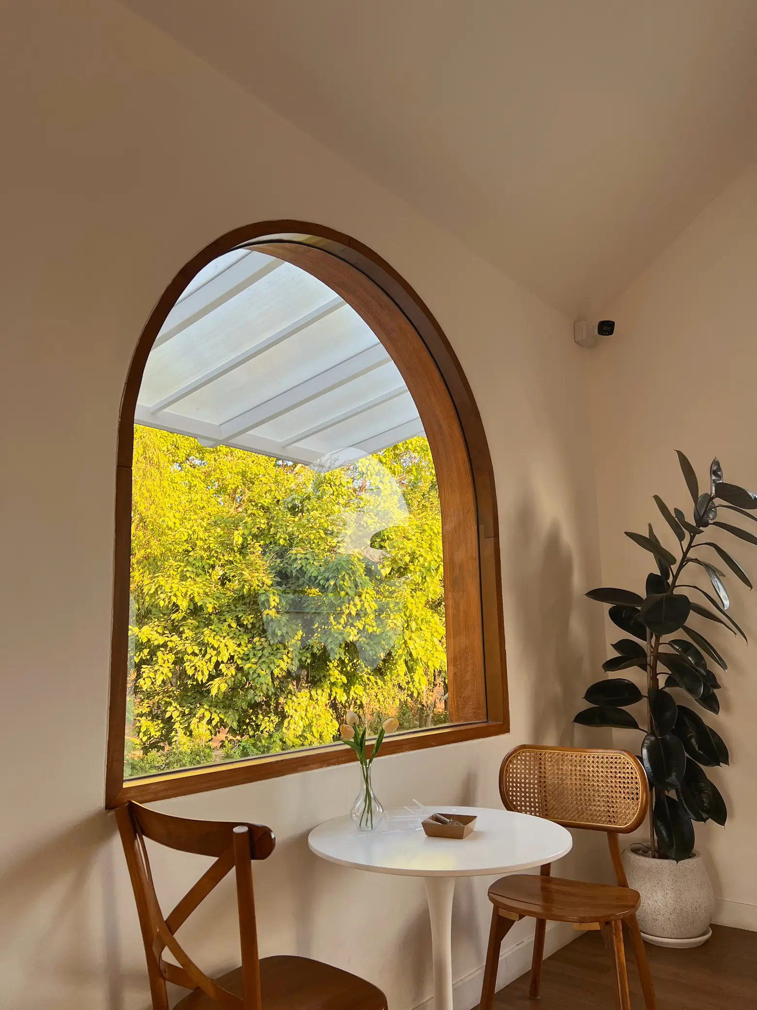 SummerBloom Cafe ☕️🍰 คาเฟ่บรรยากาศน่ารัก ในสวนเลม่อน🍋 | แกลเลอรีที่โพสต์โดย Bell Bell :) | Lemon8