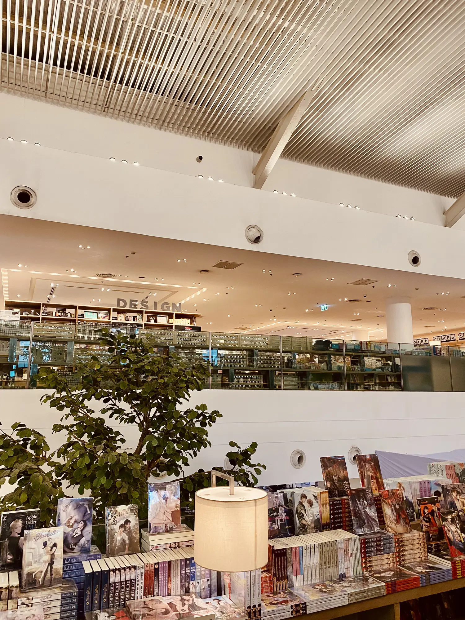 ร้านหนังสือใหญ่กว่านี้ไม่มีแล้ว B2s Thinkspace แกลเลอรีที่โพสต์
