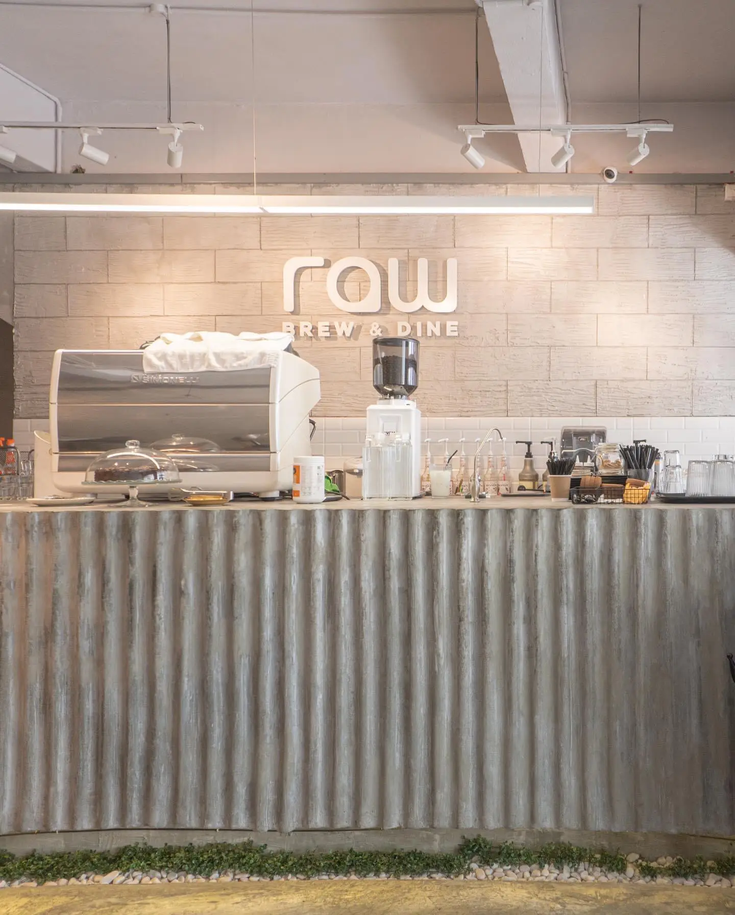 Raw - Brew & Dine (Review) | แกลเลอรีที่โพสต์โดย Caleb Lau | Lemon8