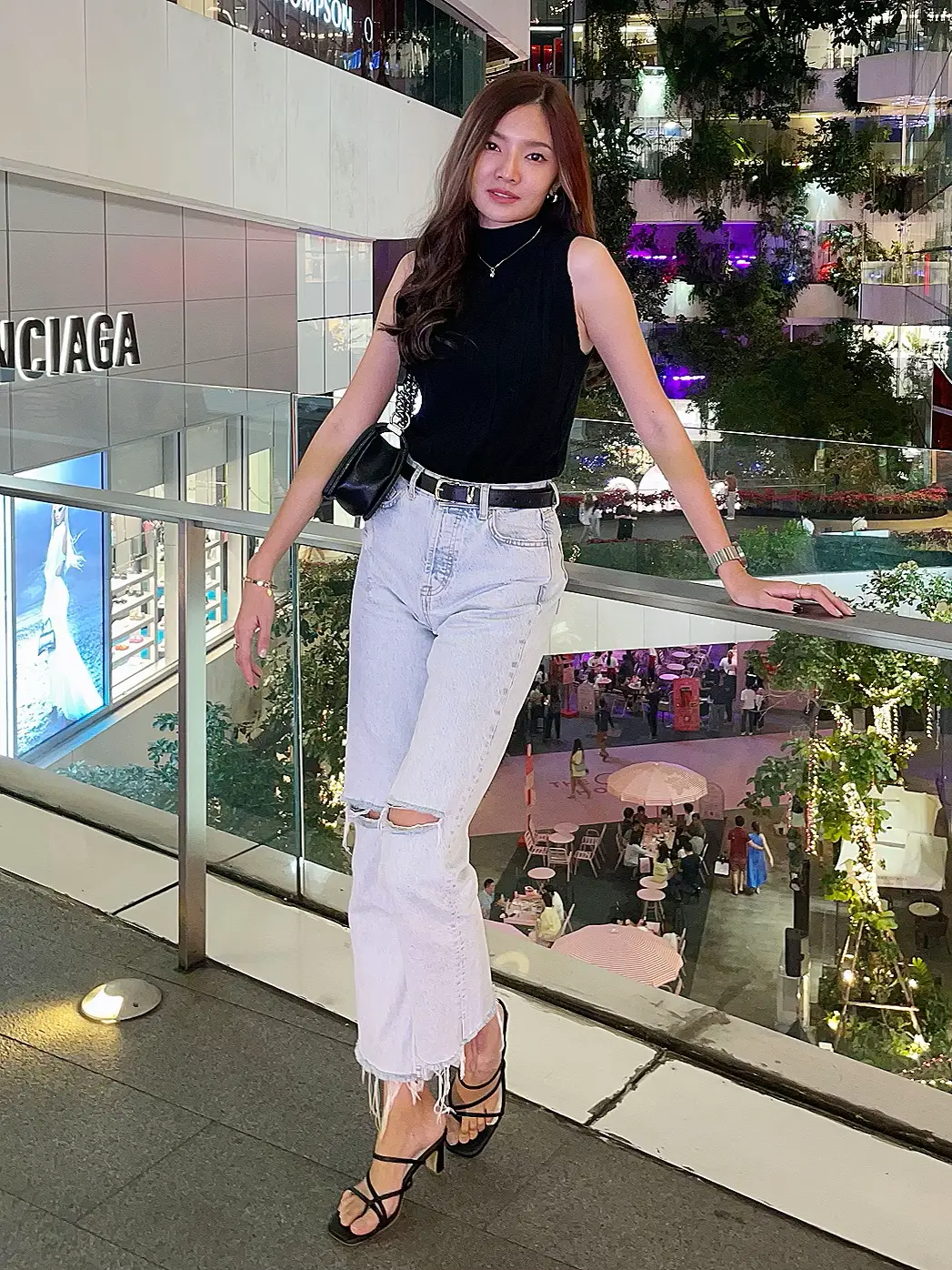 OOTD น้อยแต่มาก เรียบแต่โก้🖤 | แกลเลอรีที่โพสต์โดย NJ🦄💜 | Lemon8