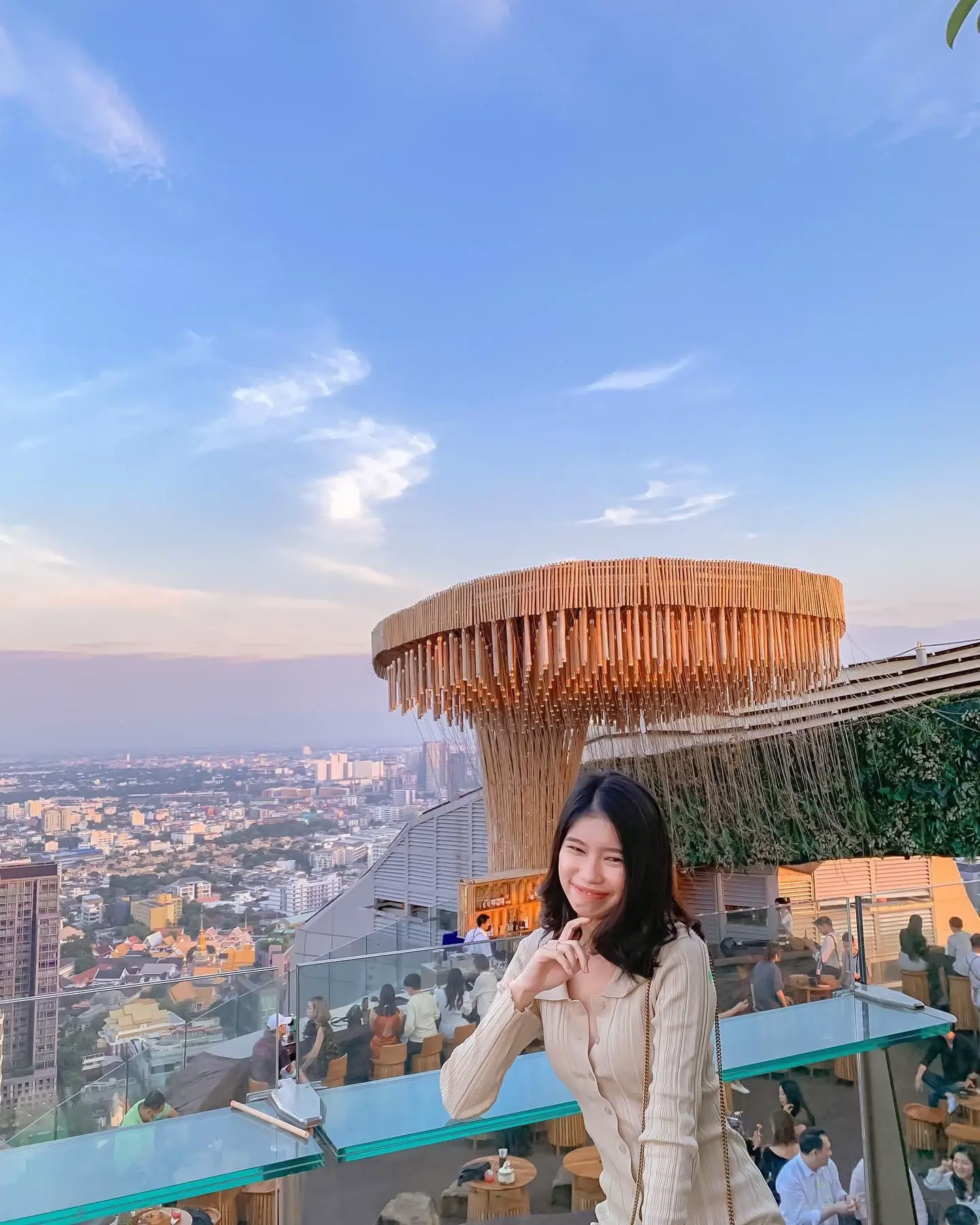 Tichuca Rooftop Bar : รูฟท็อปเดินทางสะดวก วิวปังงงง | แกลเลอรีที่โพสต์ ...