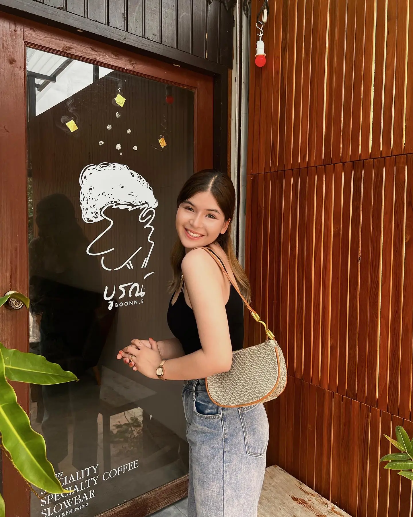 กระเป๋าสะพายข้าง | แกลเลอรีที่โพสต์โดย gif piya | Lemon8