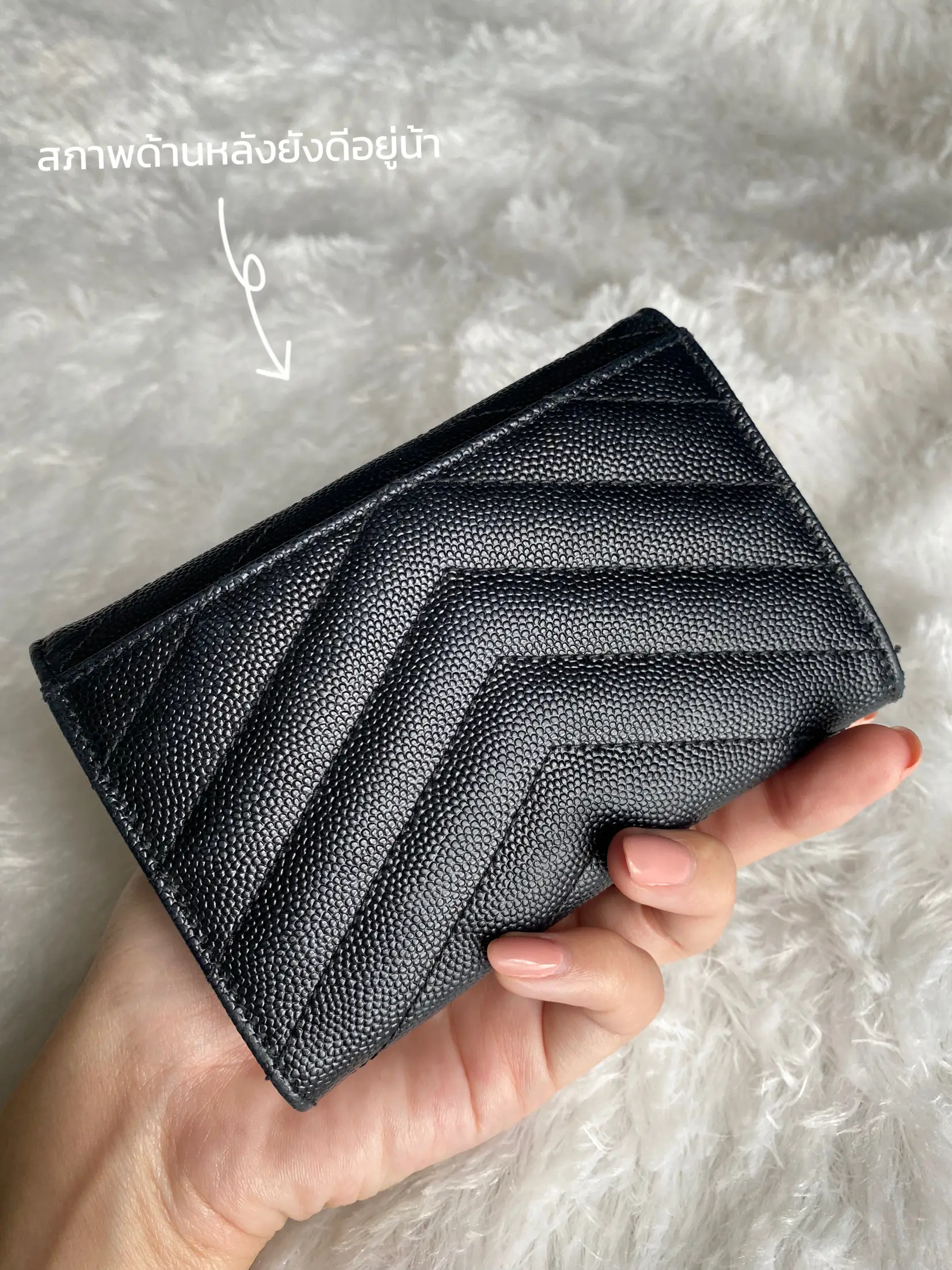 รีวิว YSL SMALL ENVELOPE WALLET หลังจากใช้มาเกือบ2ปี | แกลเลอรีที่โพสต์โดย bow🎀 | Lemon8