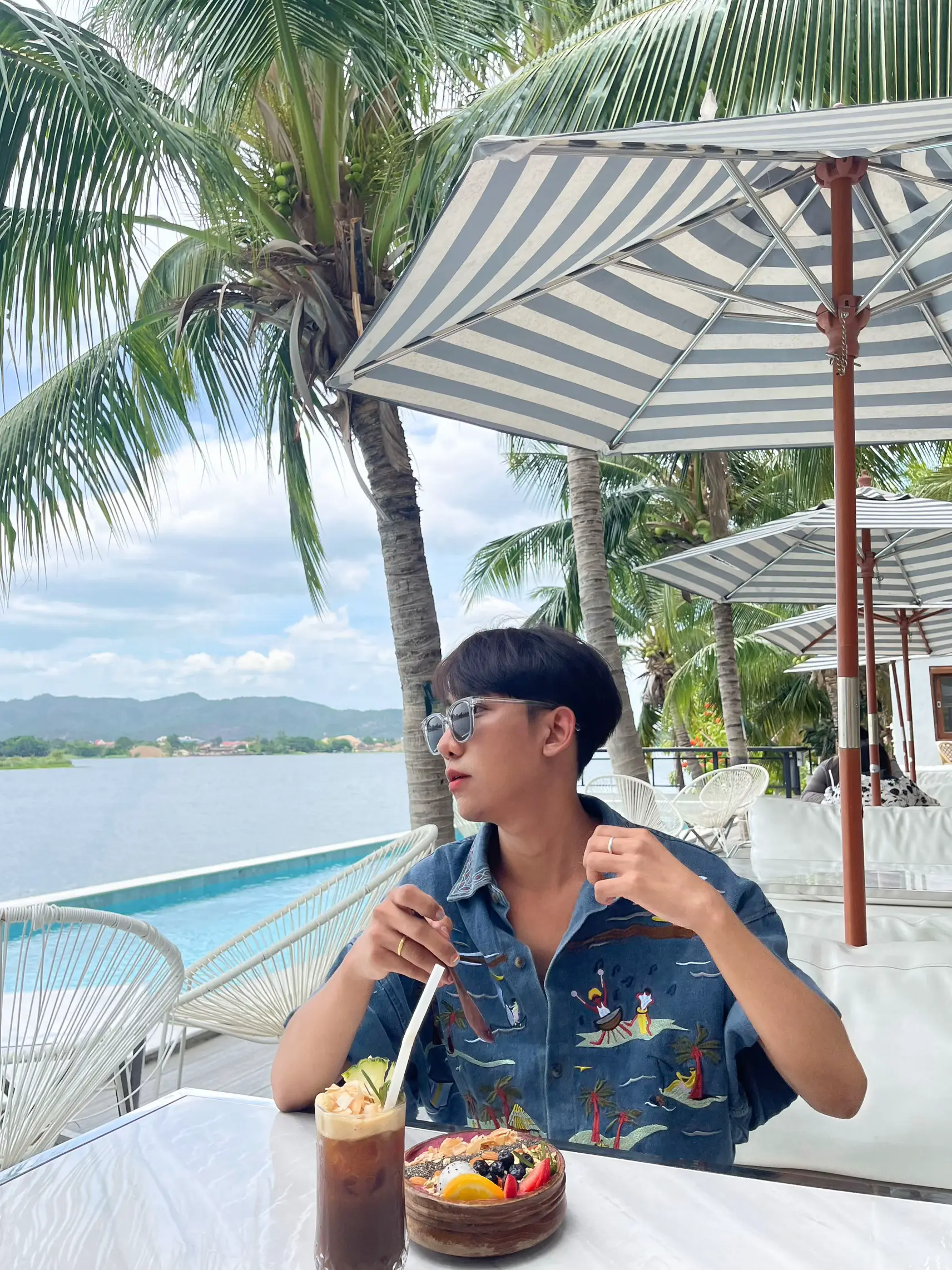 Z2 cafe - See through📌 | แกลเลอรีที่โพสต์โดย Ananta | Lemon8