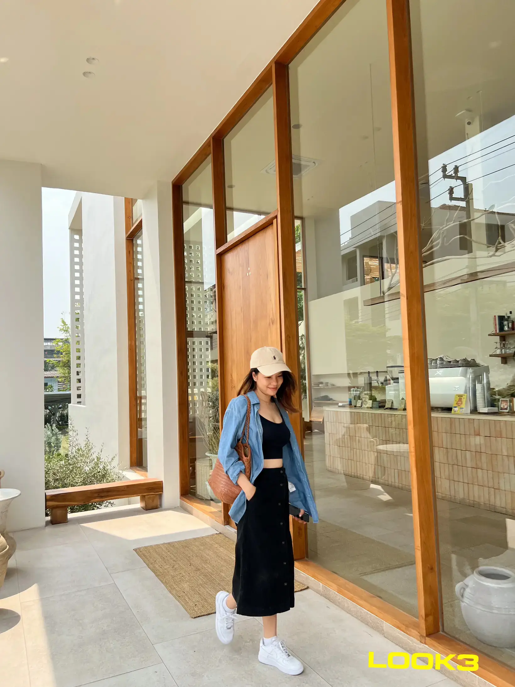 Office OOTD เสื้อคลุมตัวเดียวใส่ได้3แบบสุดคุ้ม จาก Uniqlo 👚🌈 | แกลเลอรีที่โพสต์โดย Kadewichuda ...