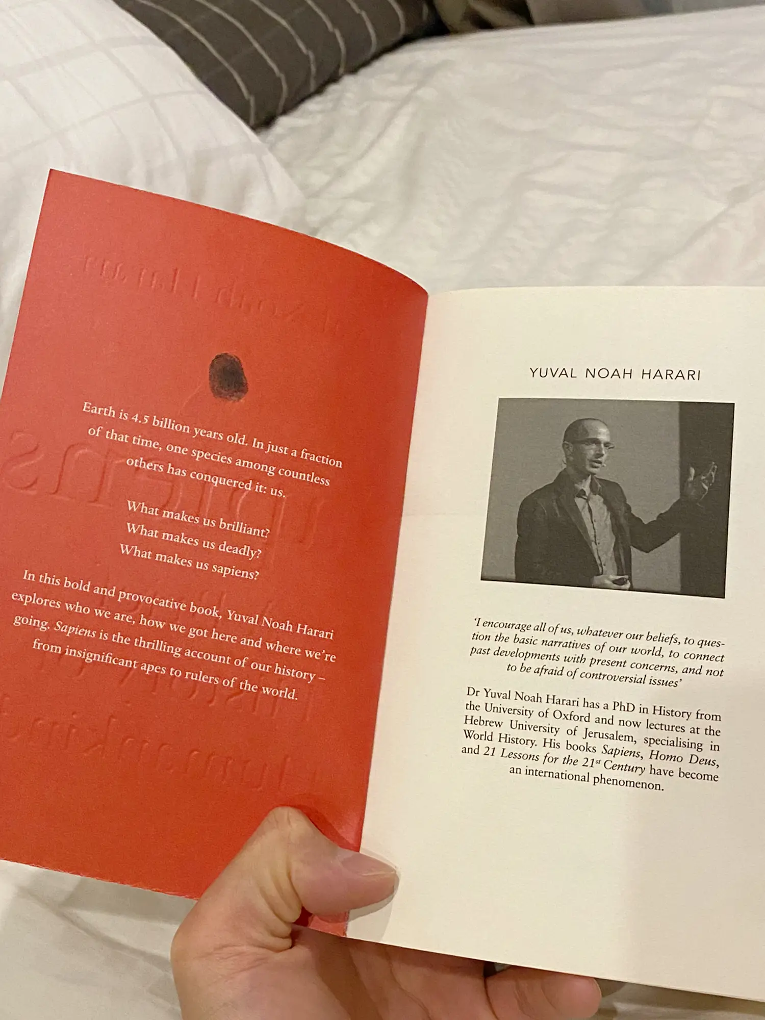 Sapiens ประวัติความเป็นมาของมวลมนุษยชาติ | แกลเลอรีที่โพสต์โดย Book.corner | Lemon8