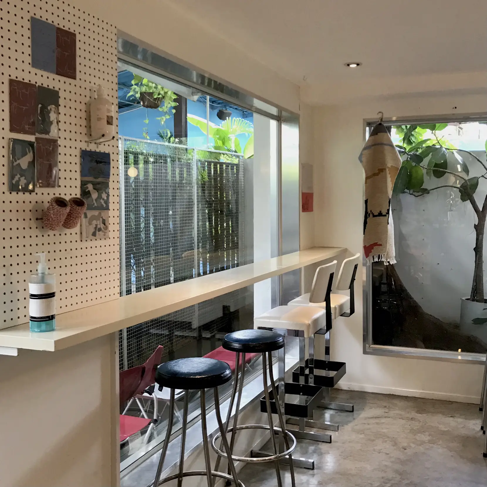 Co-Incidence คาเฟ่ดีไซน์เก๋น่านั่งซอยสุขุมวิท49 | แกลเลอรีที่โพสต์โดย ...