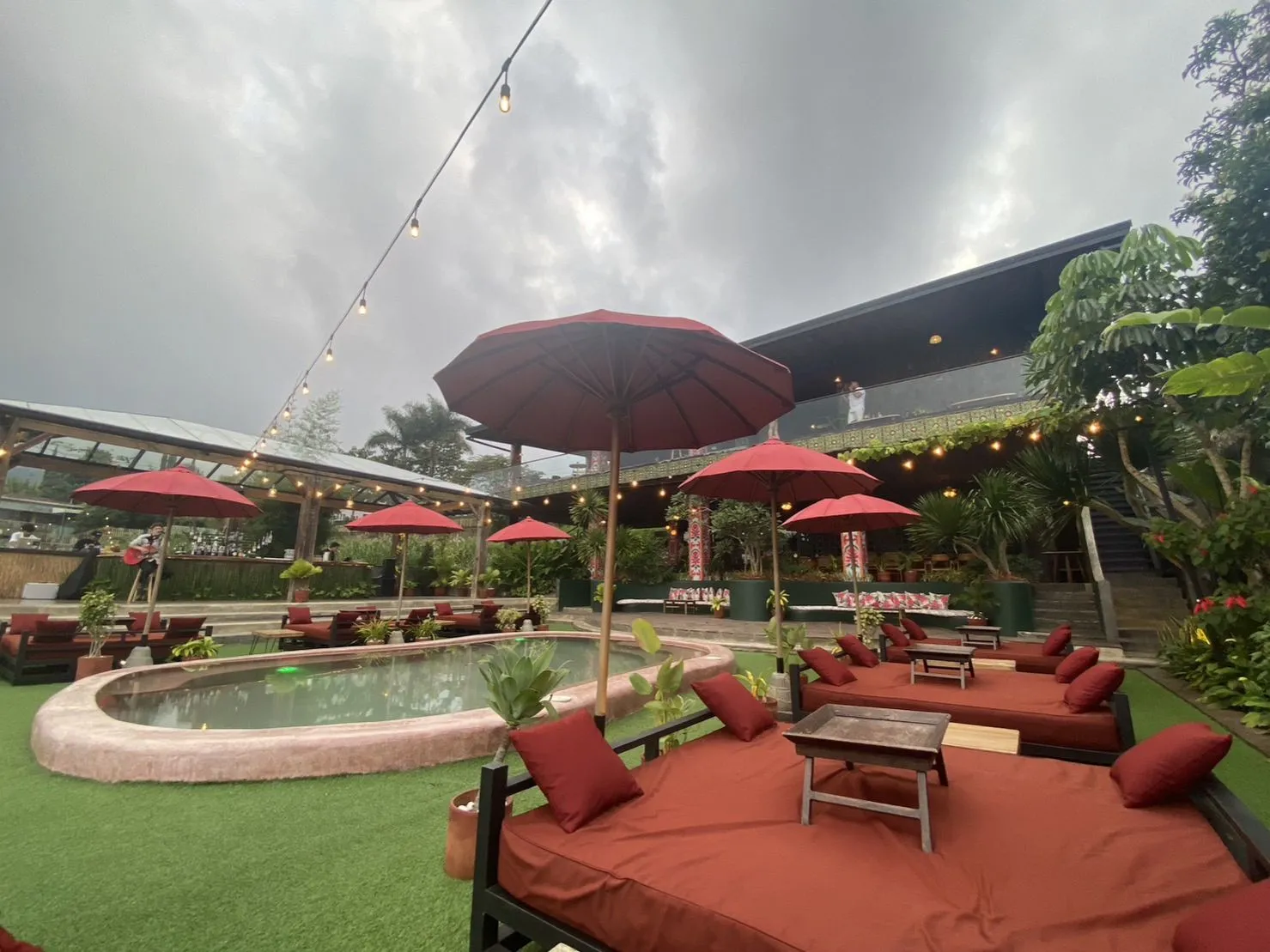 Hill House Batu Malang | Galeri diposting oleh Fanny Patricia | Lemon8