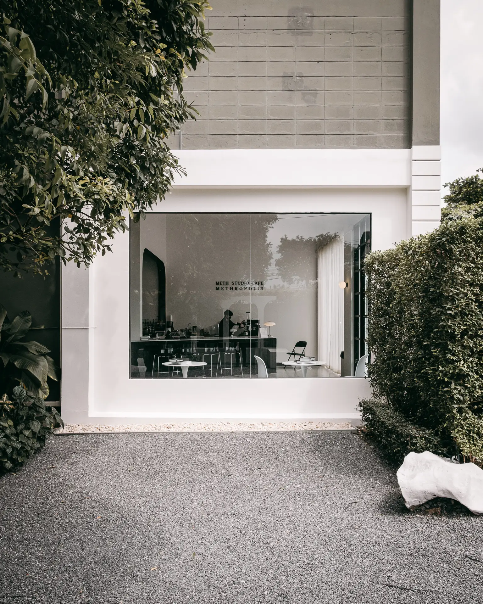 METH Studio Cafe เปลี่ยนลุคใหม่มาในโทน White & Black | แกลเลอรีที่โพสต์ ...
