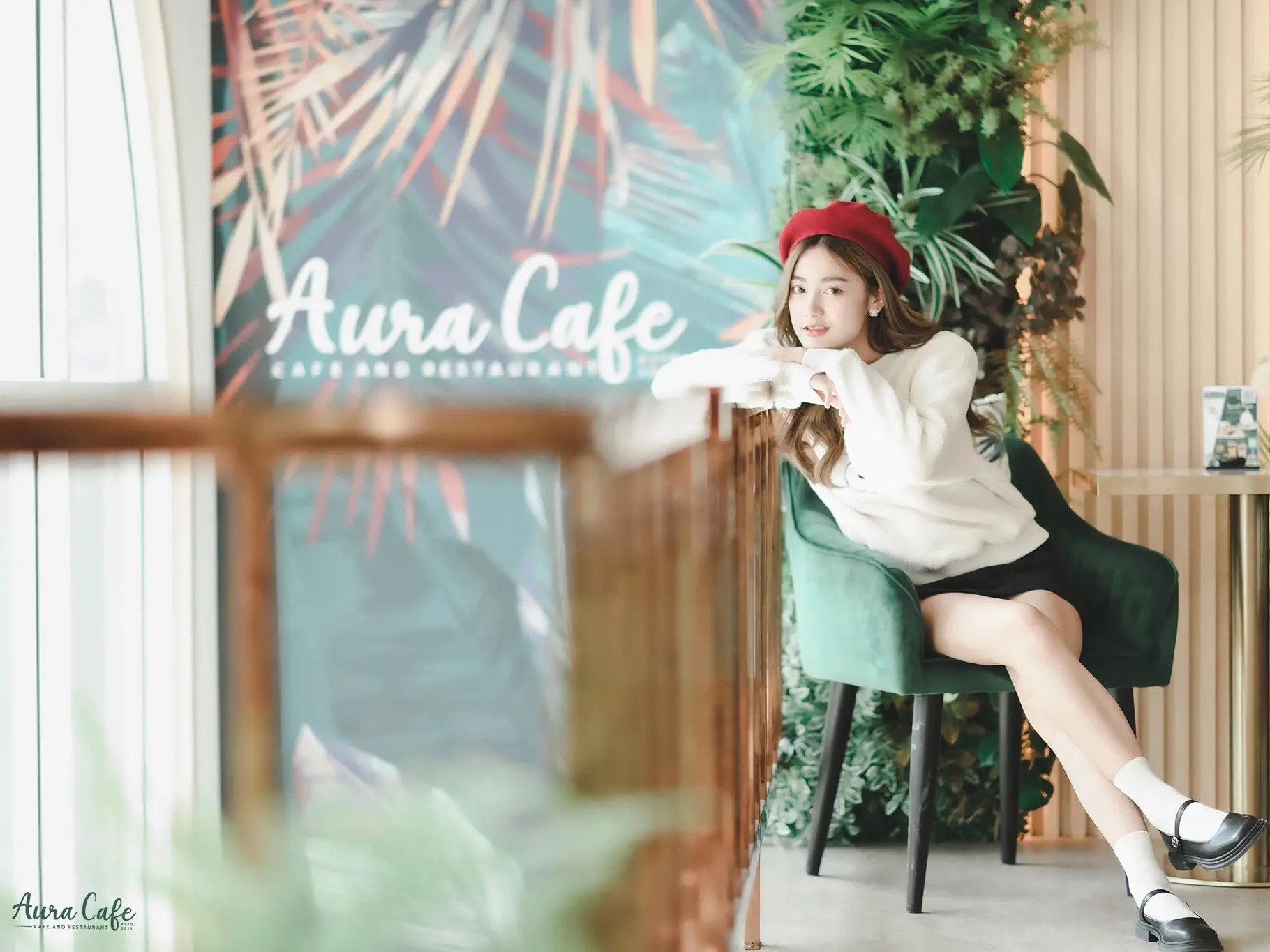 📸 10 มุมถ่ายรูปยอดฮิต ของออร่าคาเฟ่ 🌿 | แกลเลอรีที่โพสต์โดย Aura Cafe | Lemon8