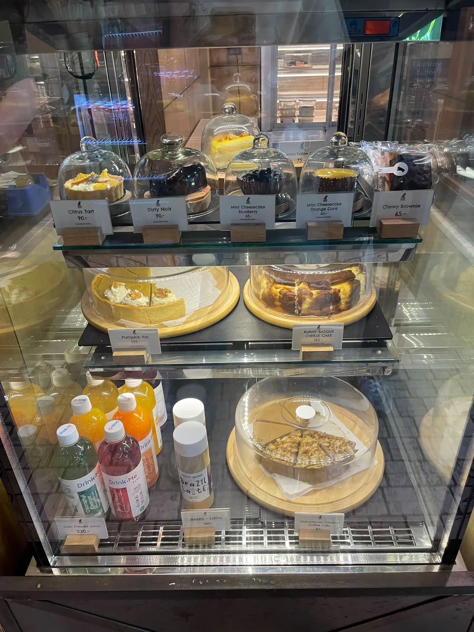 Work from cafe! บรรยากาศดี มีปลั๊ก! | แกลเลอรีที่โพสต์โดย thisispaepae | Lemon8