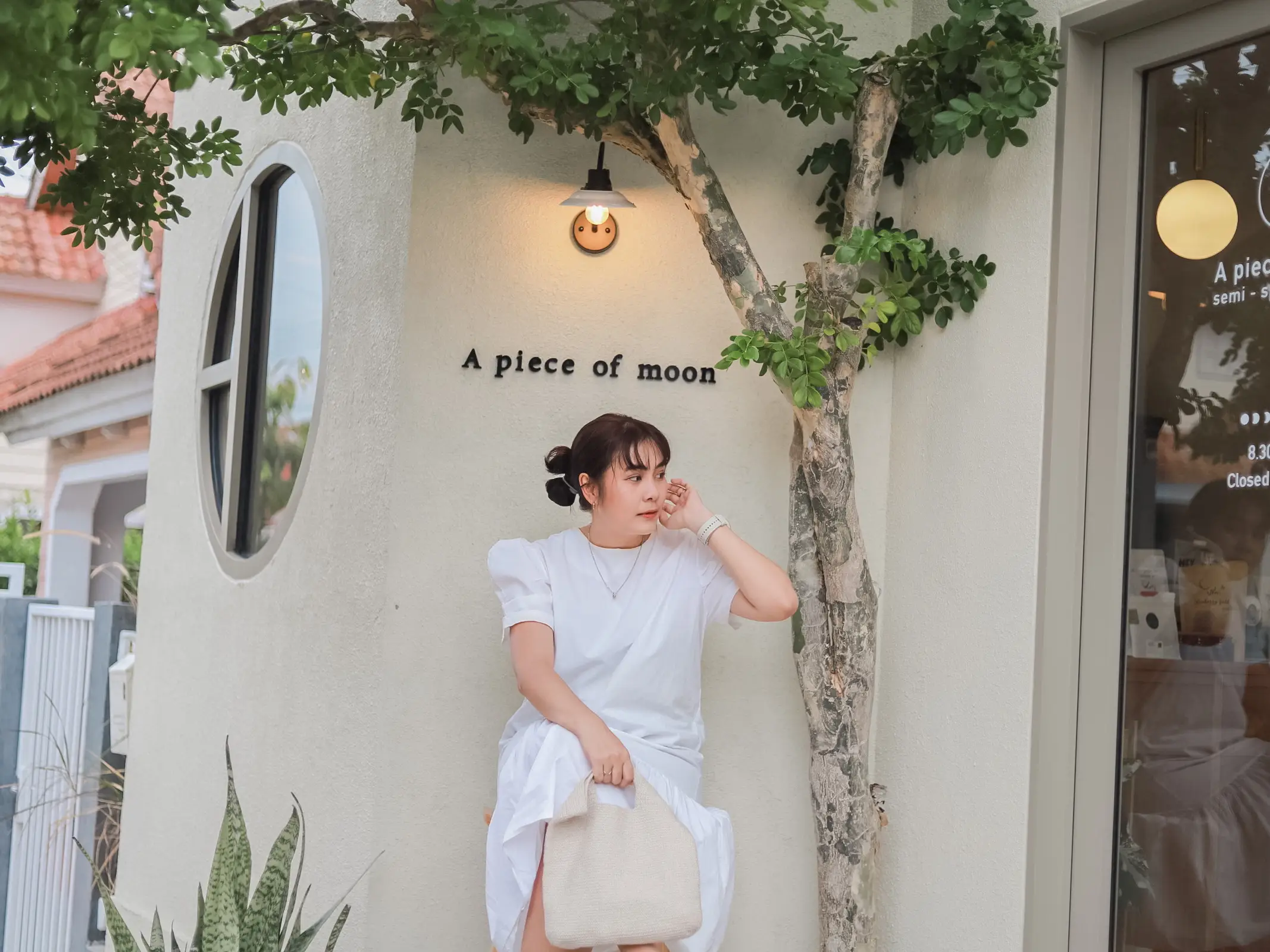 คาเฟ่สุดมินิมอล ย่านลำลูกกาคลอง3 | แกลเลอรีที่โพสต์โดย Pimdeed | Lemon8